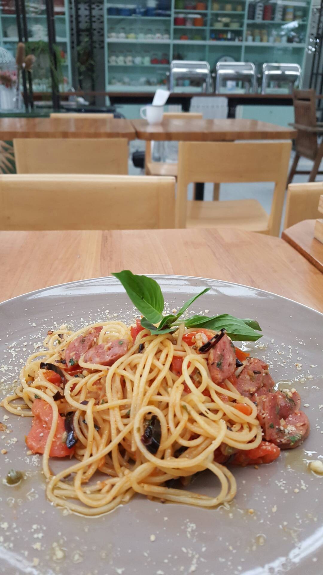 รีวิว Tree Tales Cafe พัทยา นาเกลือ - ตามลายแทง..วงใน