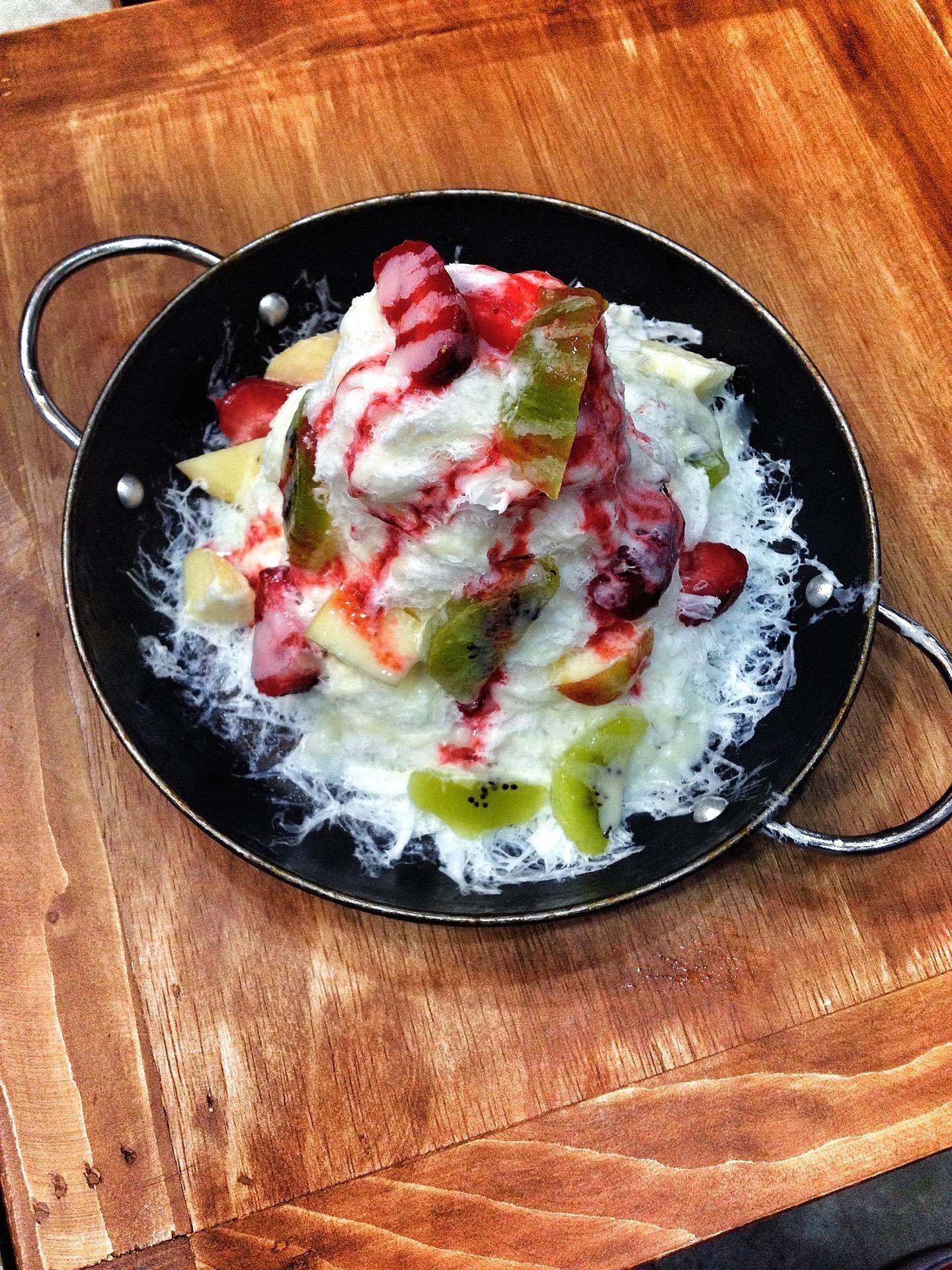 รีวิว Snooze Cafe - ไอศกรีมเกล็ดหิมะสุดมุ้งมิ้ง - Wongnai