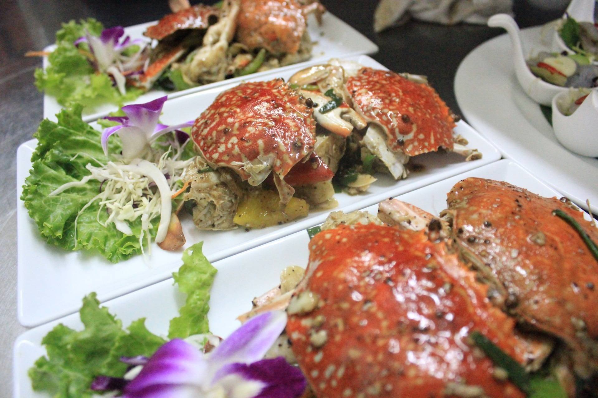 ปูม้าผัดพริกไทดำ ร้าน View Mare Beach Front Bar And Restaurant