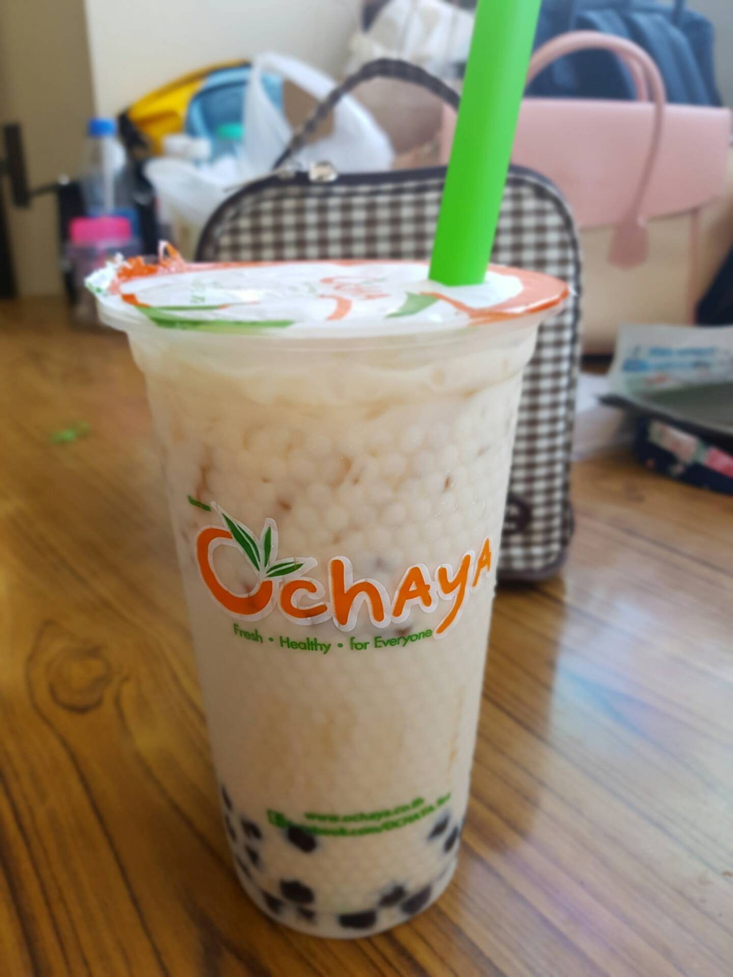 รีวิว Ochaya สถานีศาลาแดง - Tea For Everyone