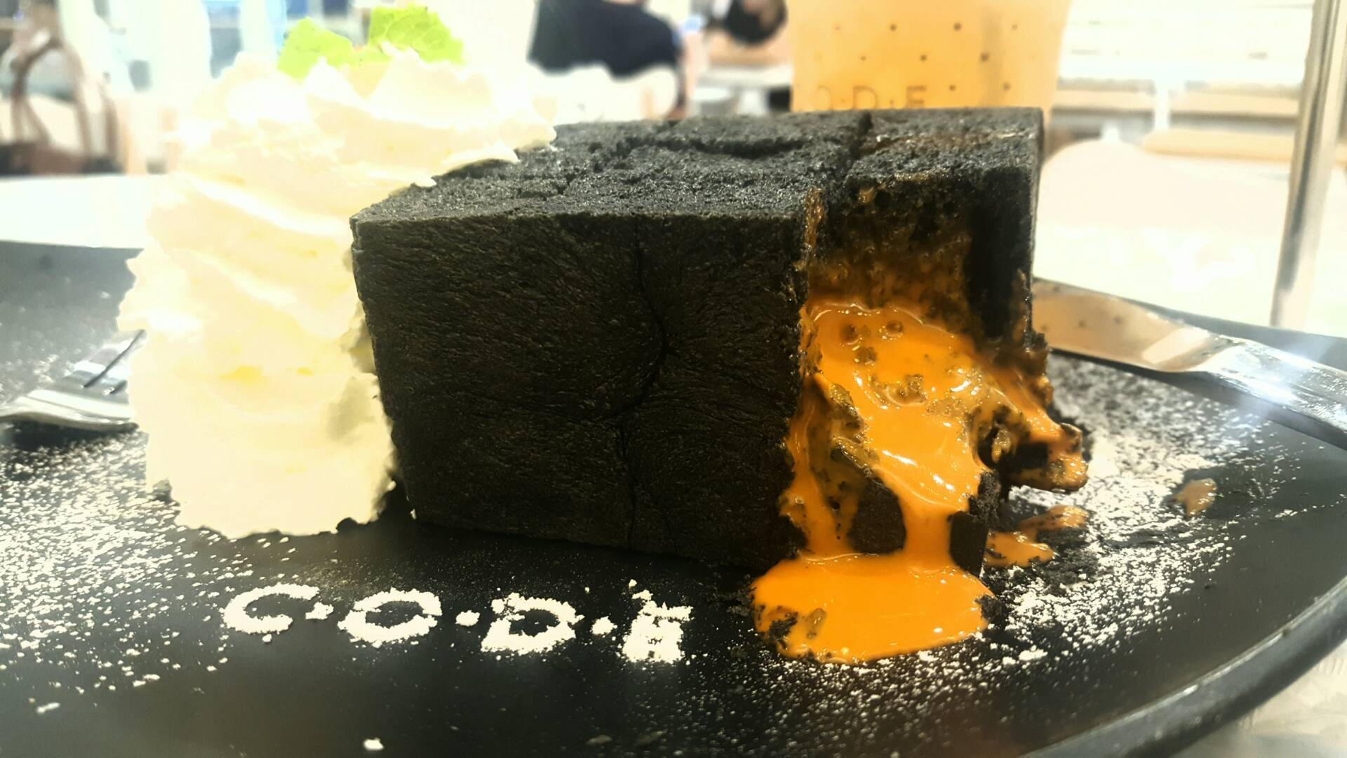 รีวิว CODE Cafe of Dessert Enthusiasts ซีคอนสแควร์ ศรีนครินทร์ - Code ...