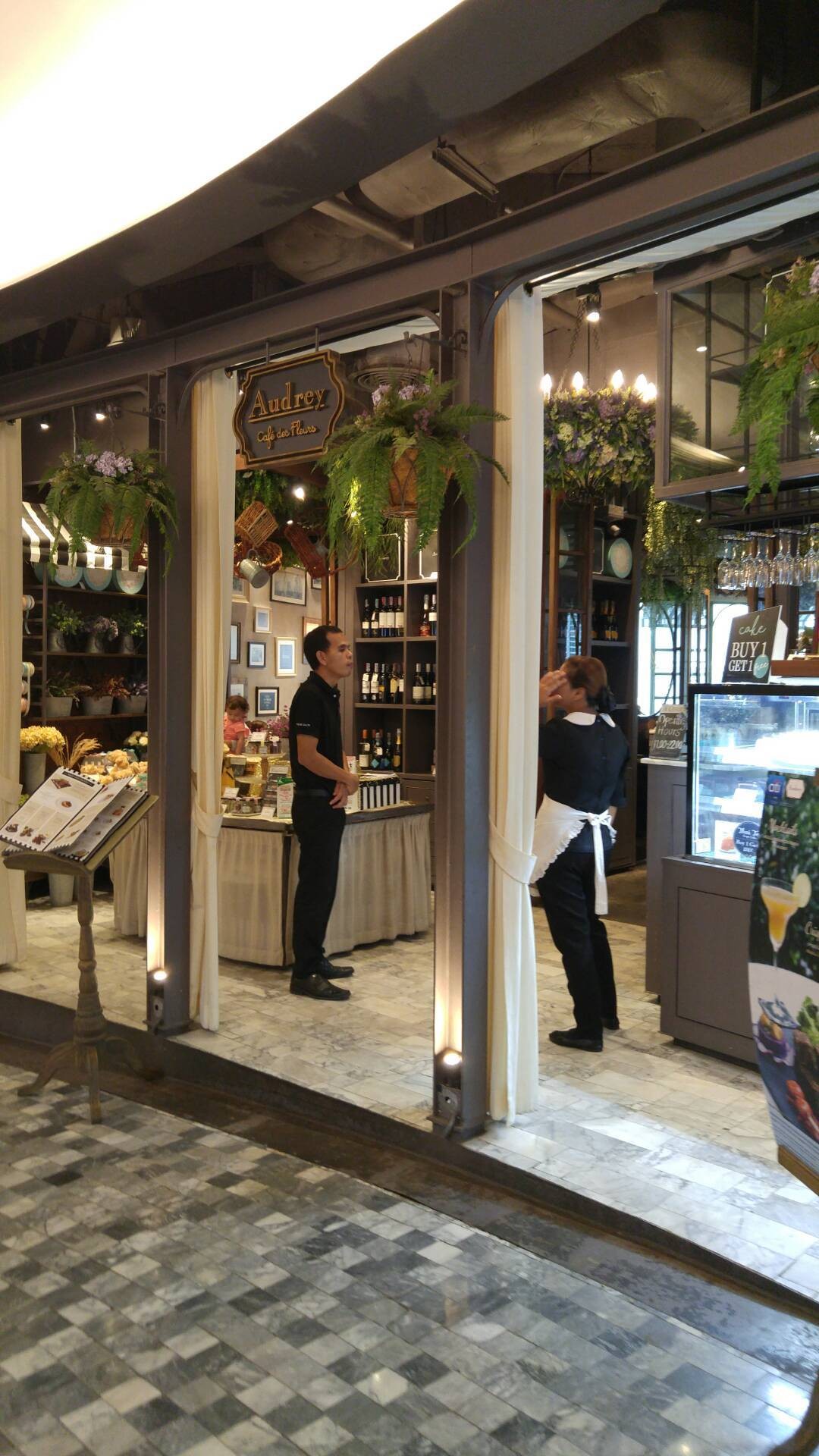 รีวิว Audrey Cafe des Fleurs EmQuartier ชั้น 8 (ตึก Helix Quarter ...