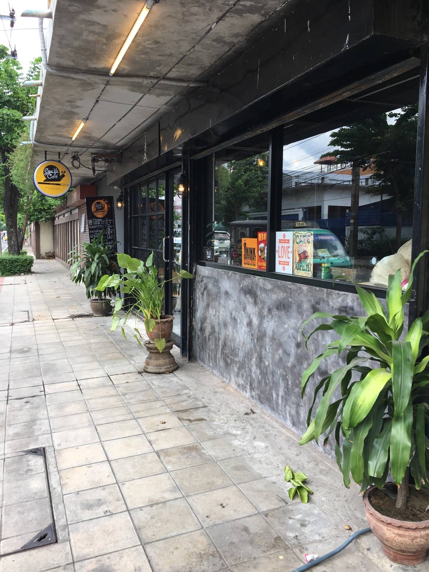 รีวิว Slow Life Café - ของหวานเด็ด เหมาะมาเป็นกลุ่ม - Wongnai