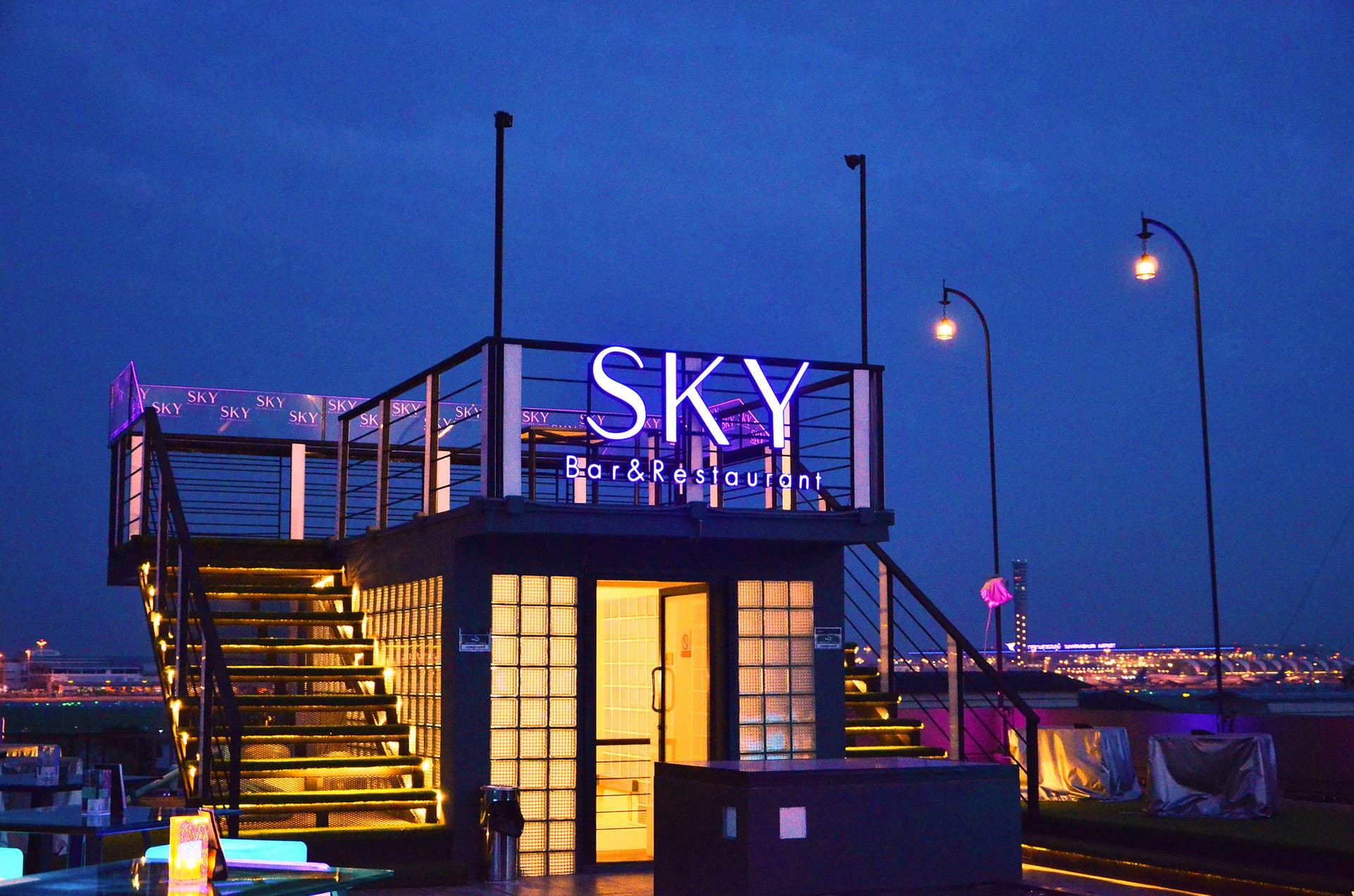 รูป Sky Bar 64 (Bar & Restaurant)