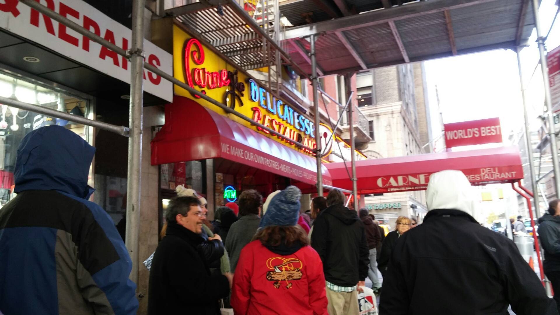 รีวิว Carnegie Deli Midtown Manhattan Branch - Kosher Style of Pastrami ...