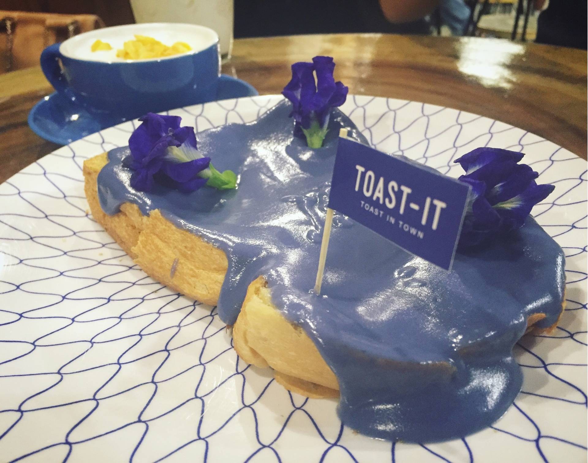 รีวิว TOAST IT - หนมปังอบหอม ๆ ราดหน้าหลายสิ่ง คือดีงามมม