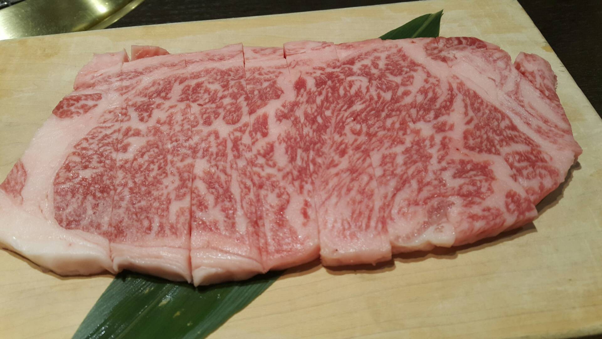 รีวิว Maruaki - A5 Hida Beef อร่อยนุ่มชุ่มลิ้นจัดว่าดีงามมาก