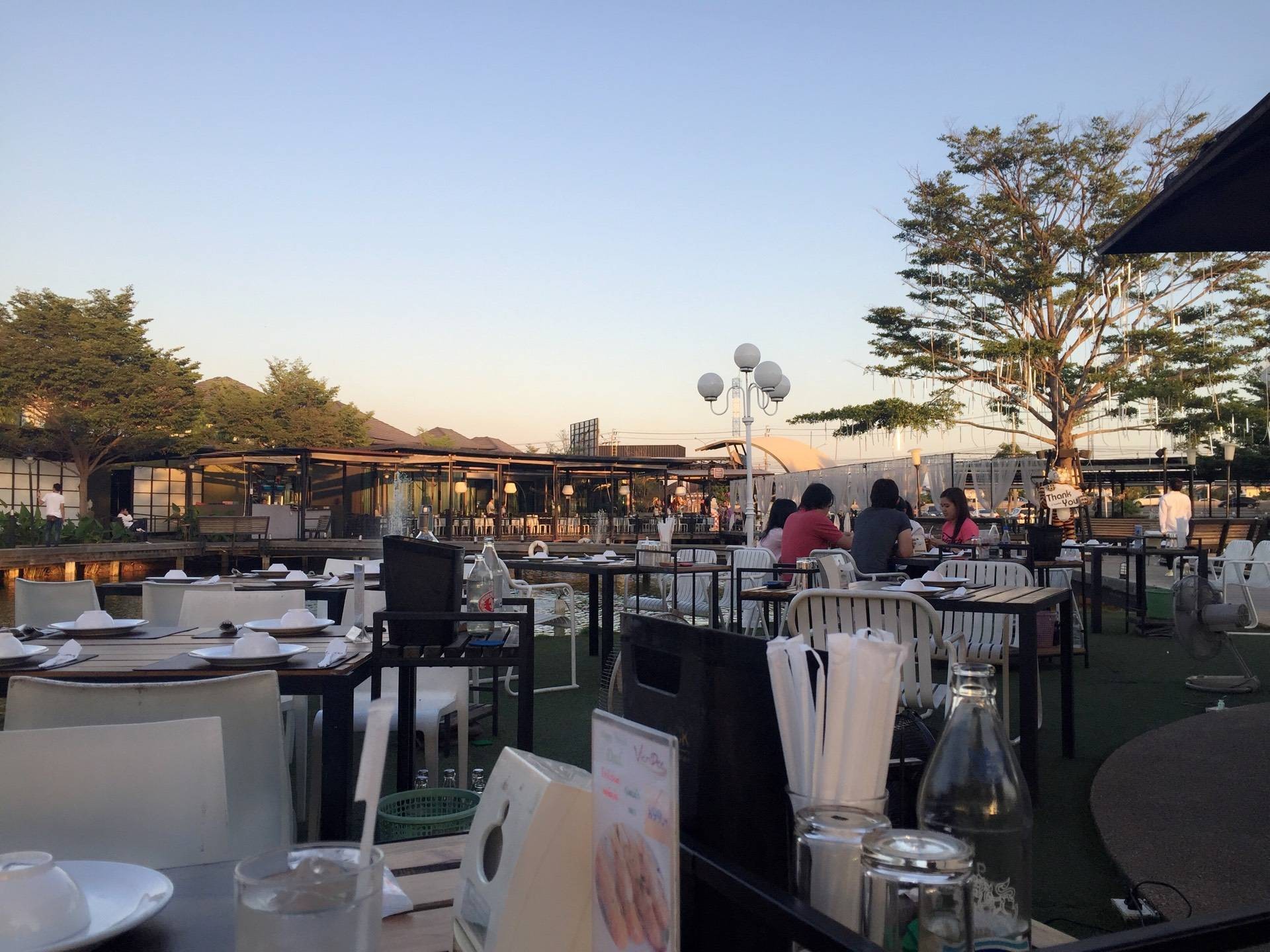 รีวิว ViewDee Relax & Restaurant - บรรยากาศร้านดี อาหารอร่อย เพลงเพราะ ...