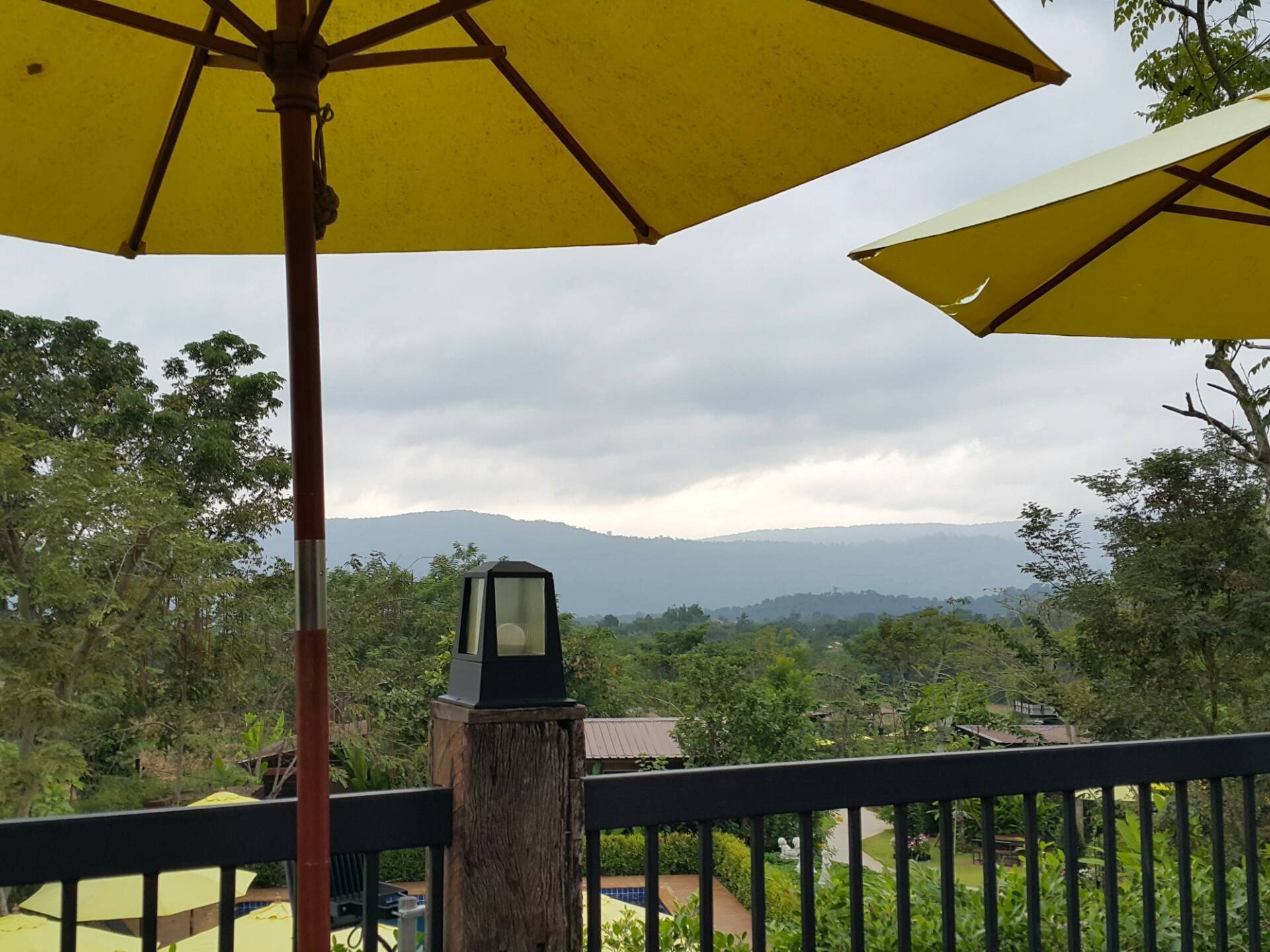 รีวิว Mona Bar&Restaurant - บรรยากาศดี อาหารอร่อย เงียบสงบ ง่ายๆ แต่ดี ...