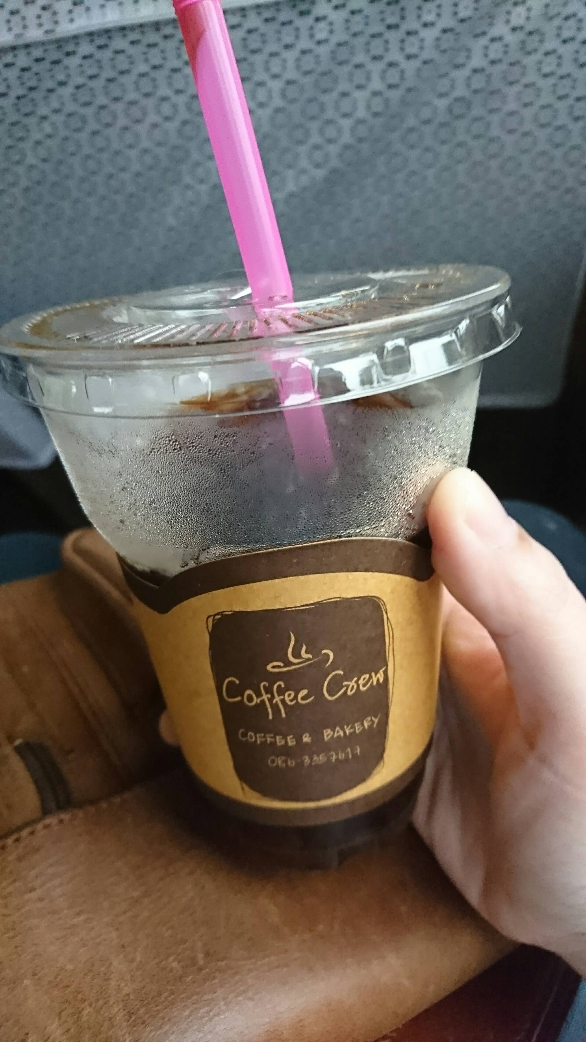 รีวิว Coffee Crew - ร้านสำหรับคอกาแฟที่ดีที่สุดในปลวกแดง