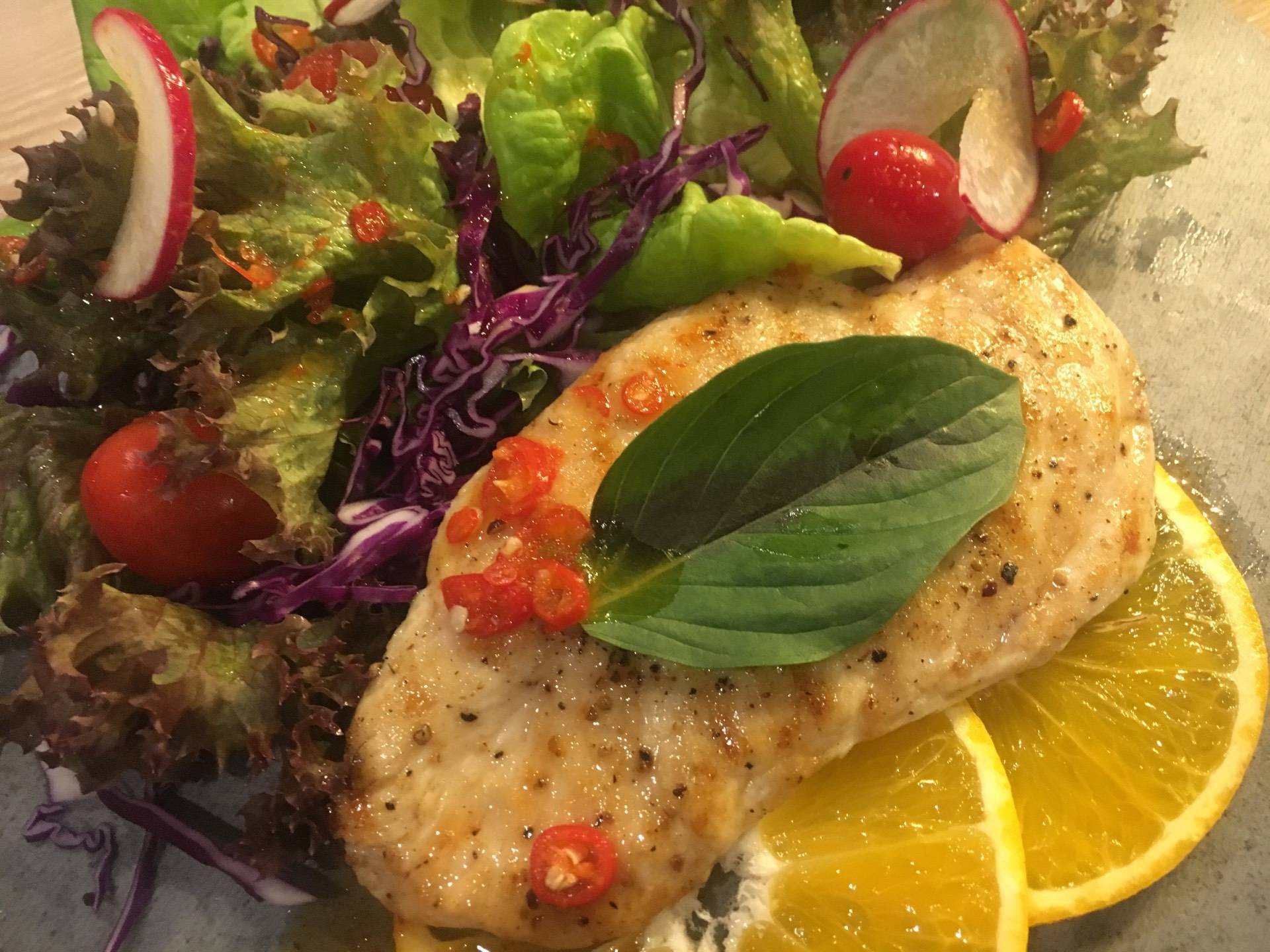 รีวิว Liveleaf: Naturally Delicious - ร้านอาหารสุขภาพ รสชาติดี บรรยายกา ...