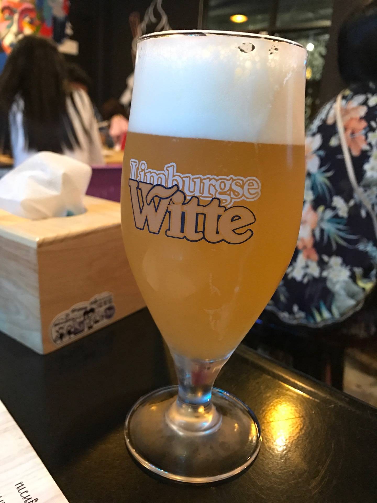 รีวิว Be Right Back - เบียร์นอกเยอะแยะ เมาวนไป