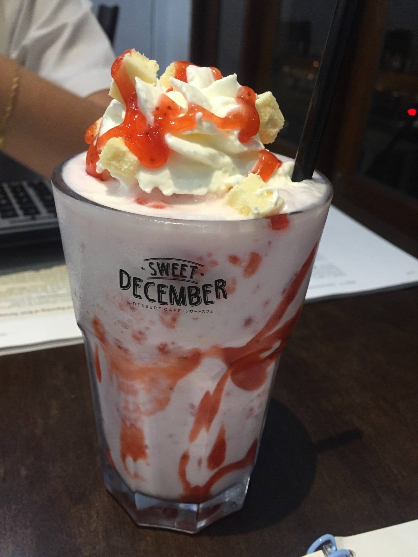 รีวิว Sweet December ม.เกษตร - ทานของหวานแบบเก๋ๆ - Wongnai