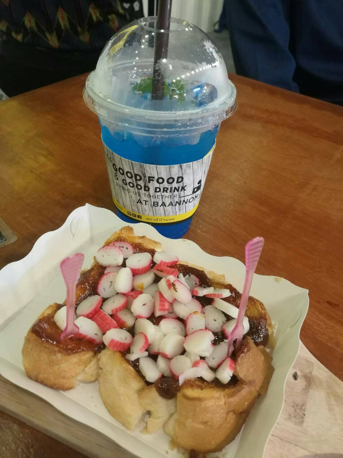 ร้าน สถานีบ้านนม Tree Box Market ศรีราชา | รีวิวร้านอาหาร