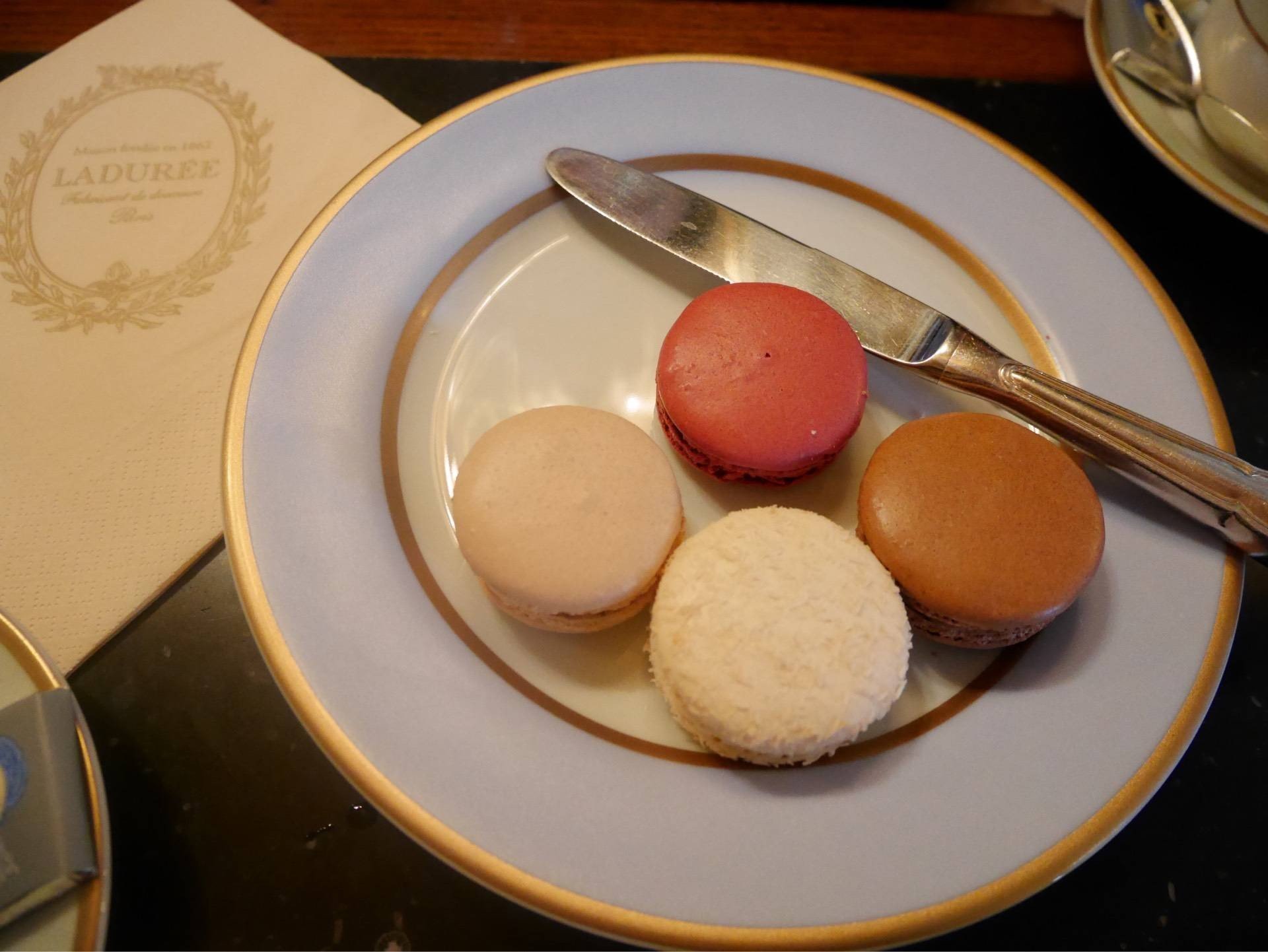 ร้าน Laduree Harrods | รีวิวร้านอาหาร - Wongnai