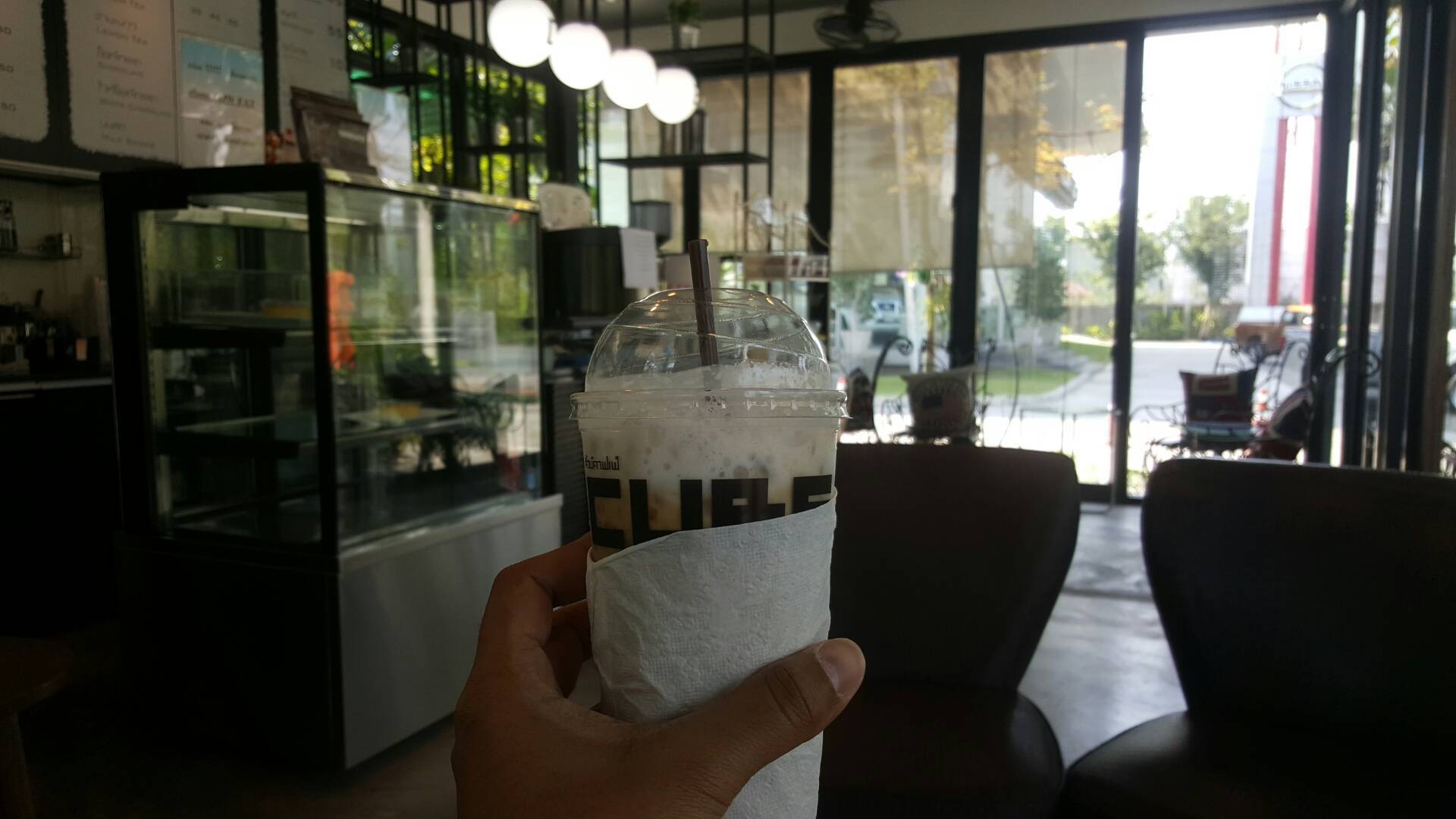 รีวิว Cube Cafe - ตามหากาแฟเข้มๆในอุทัย บรรยากาศชิวๆ มาเลยห๊ะ ตอบโจทย์