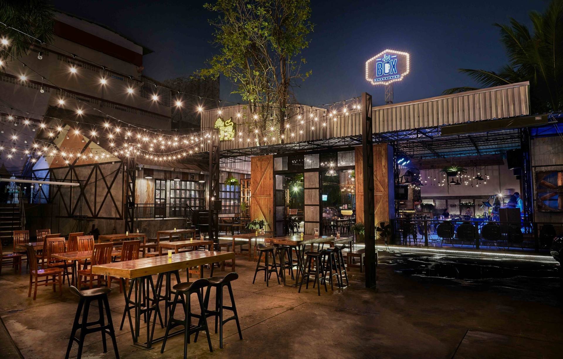 รีวิว INBOX Bar&Bistro - ฟินไปกับบรรยากาศ สำราญไปกับอาหารอร่อย เคล้า ...