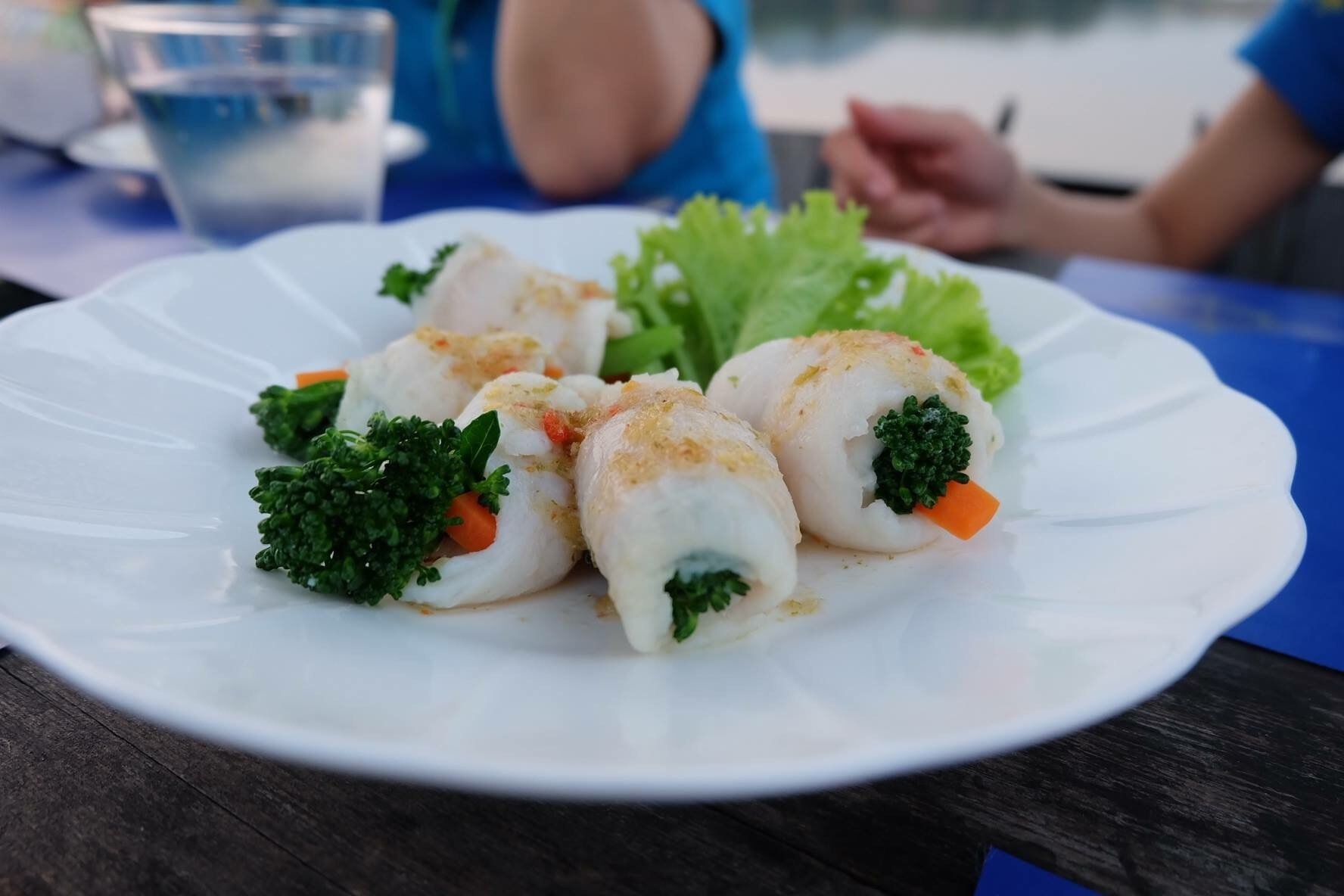 รีวิว Inlaya Bar and Grill - บรรยากาศดีค่ะ วิวสวย - Wongnai