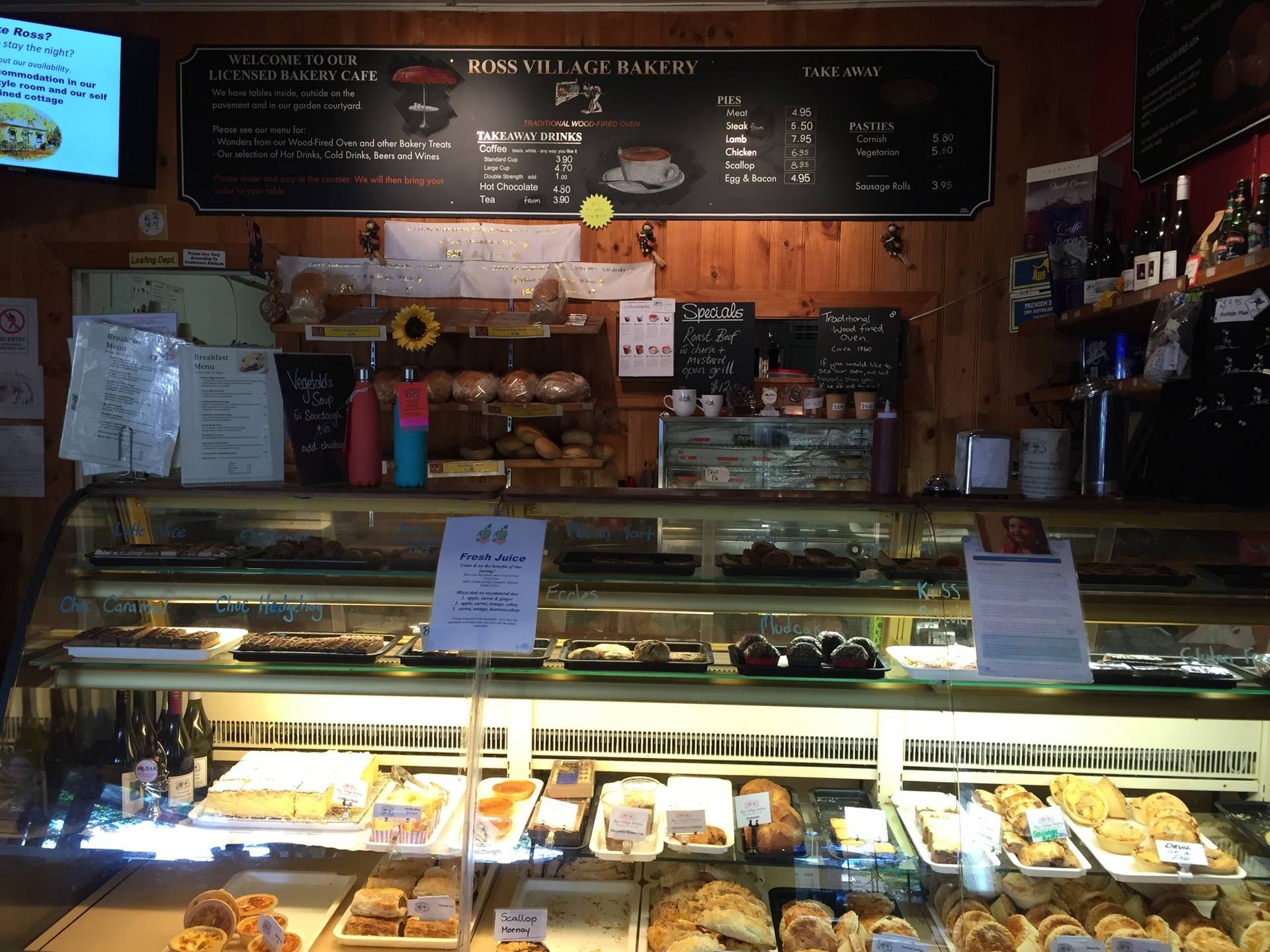 รีวิว Ross Bakery - มาแวะทาน Vanilla Roll