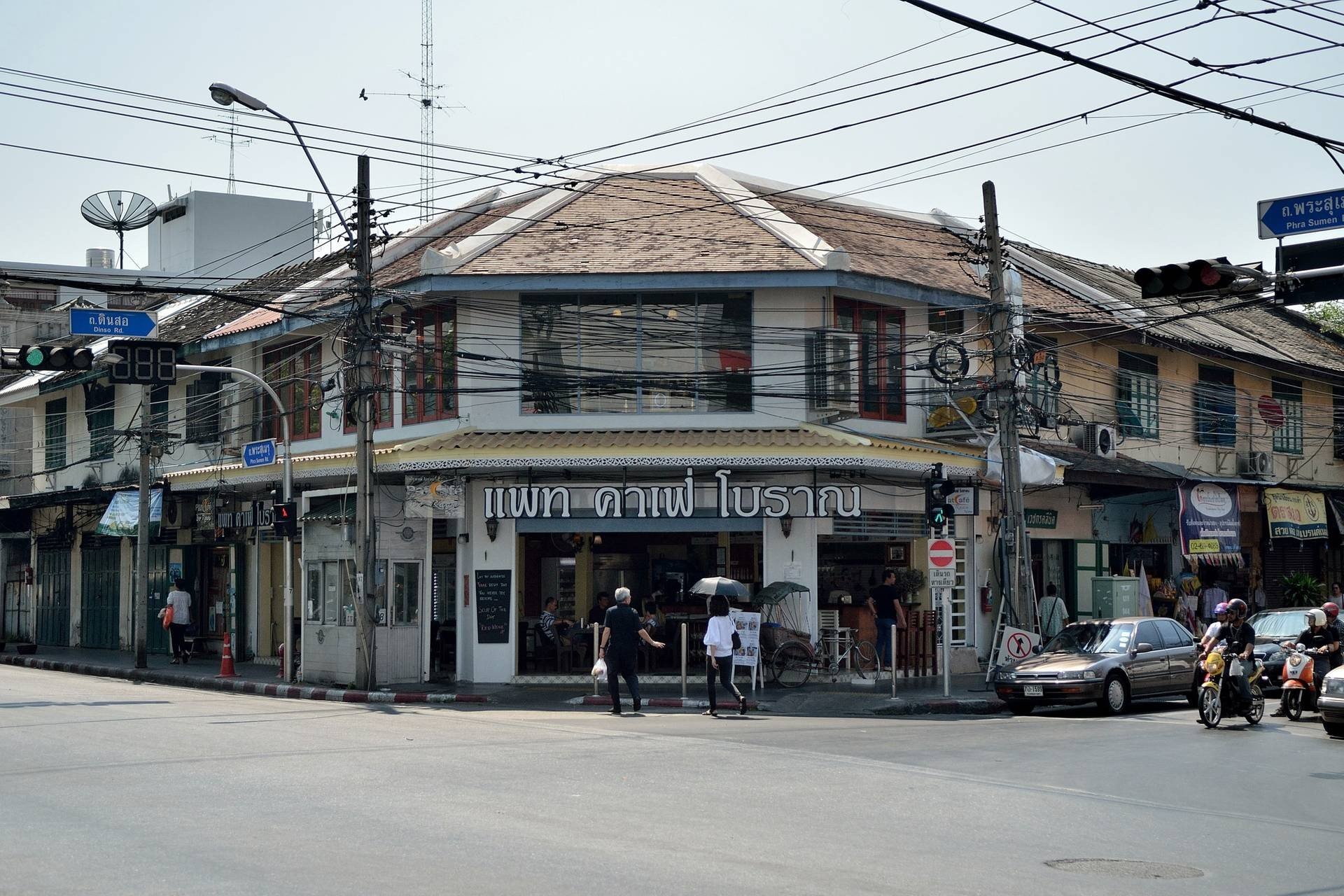 รีวิว Pat Cafe Boraan - อาหารไทยโบราณหาทานยาก รสชาติดี บรรยากาศย้อนยุค