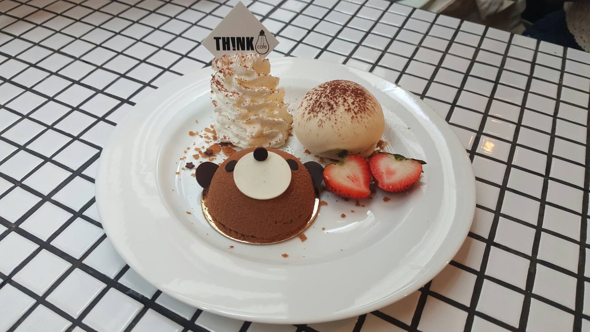 รีวิว THINK cafe สยามเซ็นเตอร์ - เค้กหมีน้อย น่าร๊ากกกมุ้งมิ้ง 🐻🐻