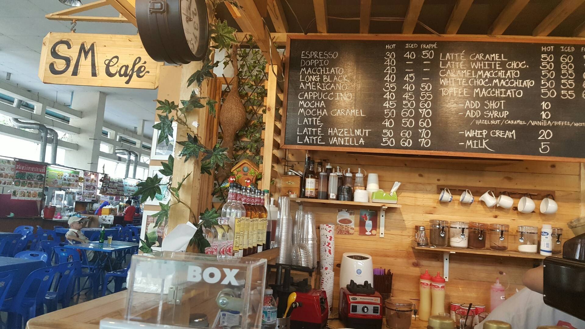 รีวิว SM cafe coffee - SM Café Bangrak Barza Market