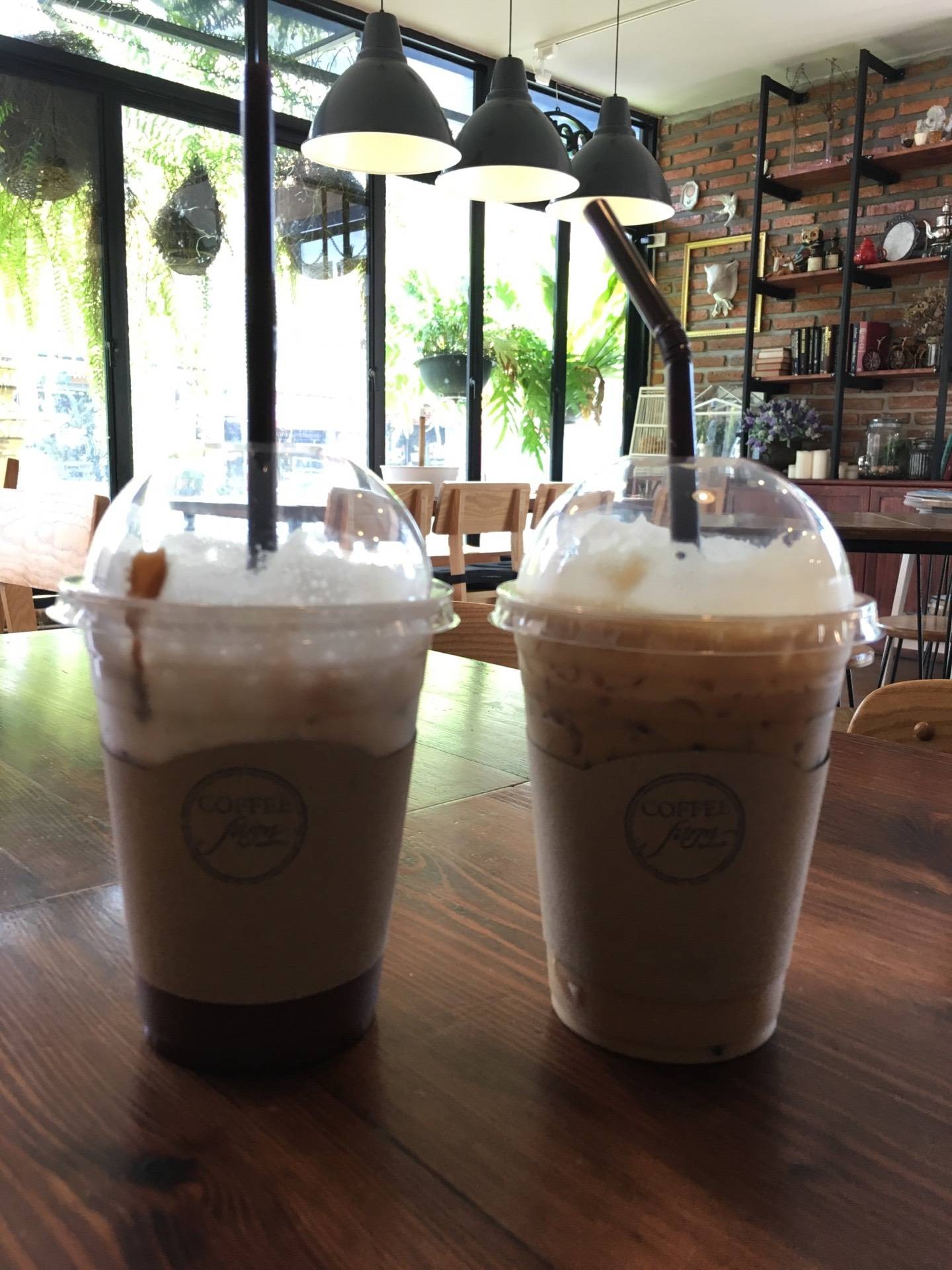 รีวิว Caribou Cafe Rayong - ร้านน่านั่ง ขนมอร่อย บรรยากาศสบายๆๆ