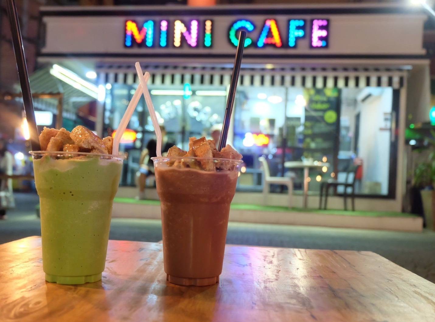 รีวิว Mini Cafe' Pattaya - ชีสยืดๆ ในบรรยากาศสุดชิว