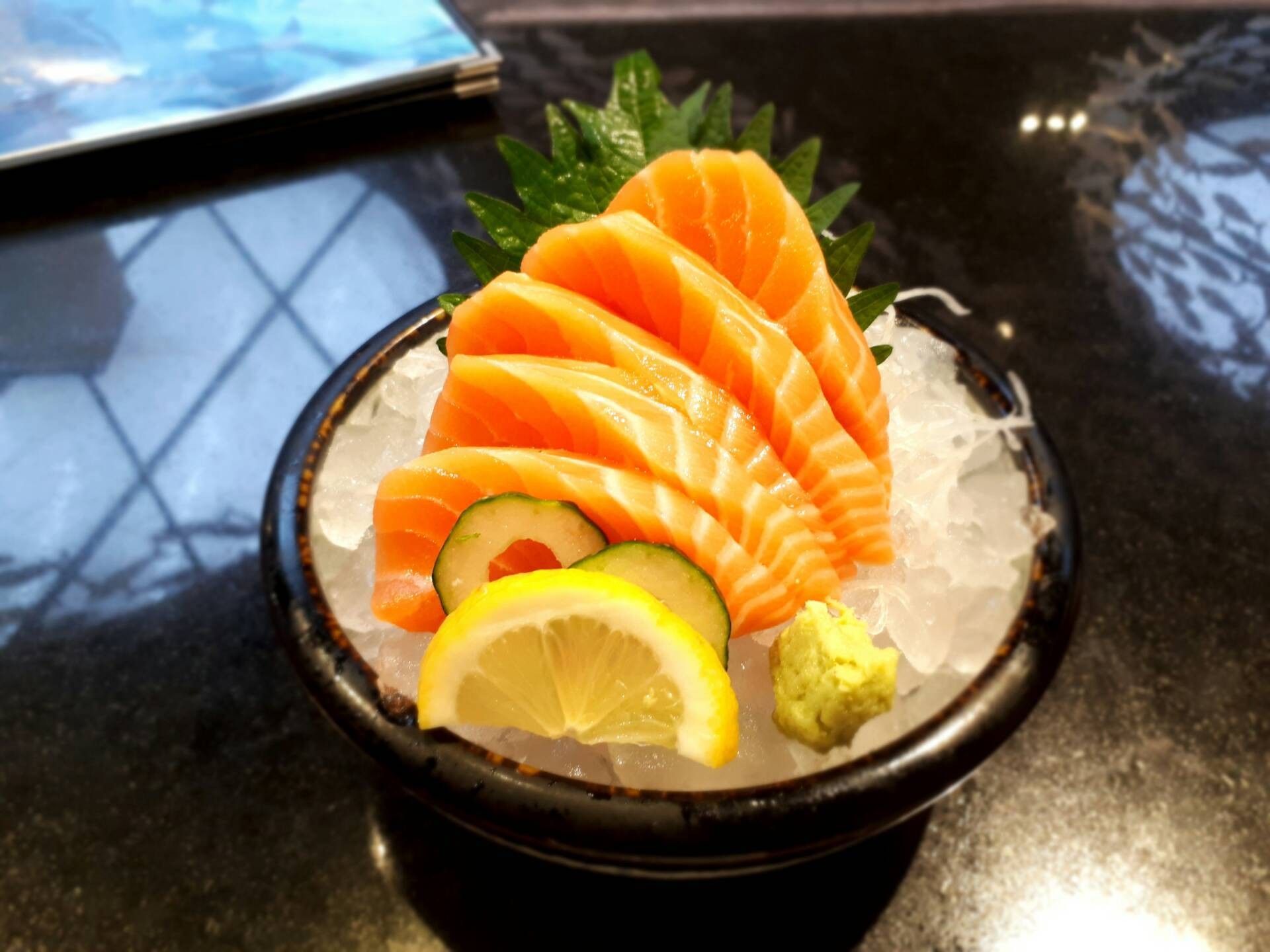 รีวิว Sushi Hiro Central Marina - ผ่านมาเลยมาแวะกินอ่ะ ร้านไม่ค่อยมีคน ...