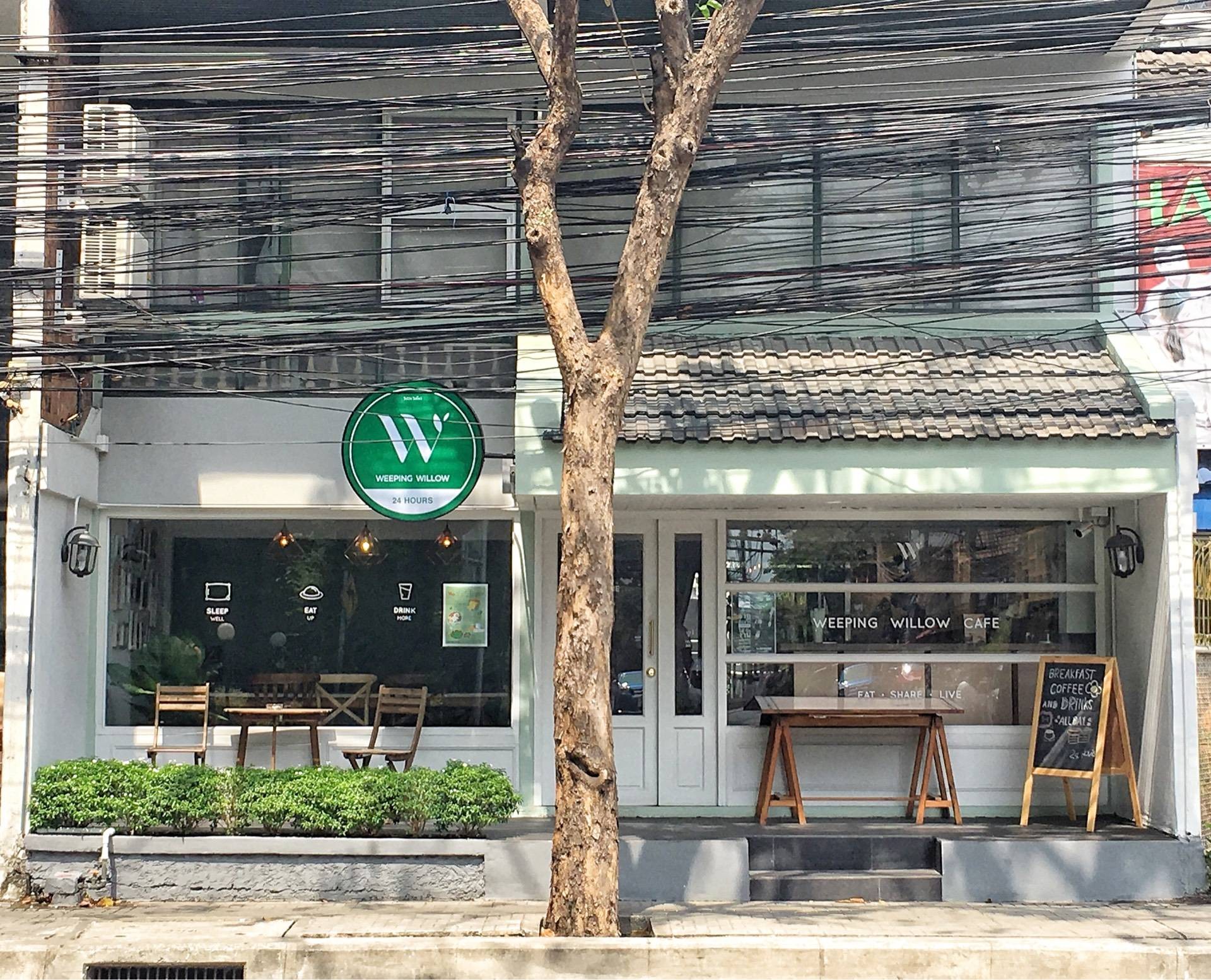 รีวิว Weeping Willow cafe - ความเงียบสงบ กับกาแฟและเครื่องดื่มสักแก้ว