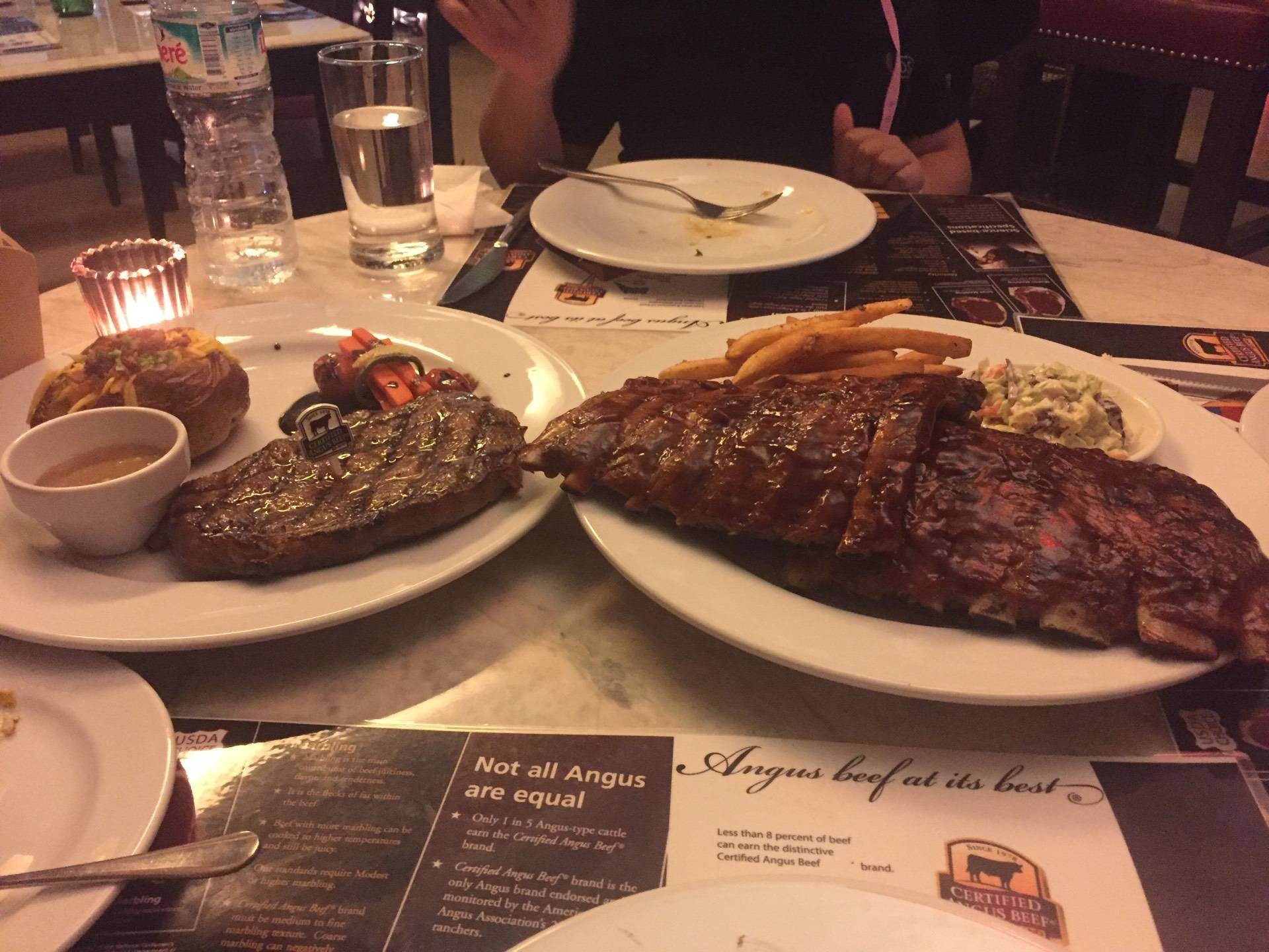 รีวิว The U.S. Steakhouse - อร่อยมากเนื้อนุ่ม. เจ้าของชาวอเมริกัน ...