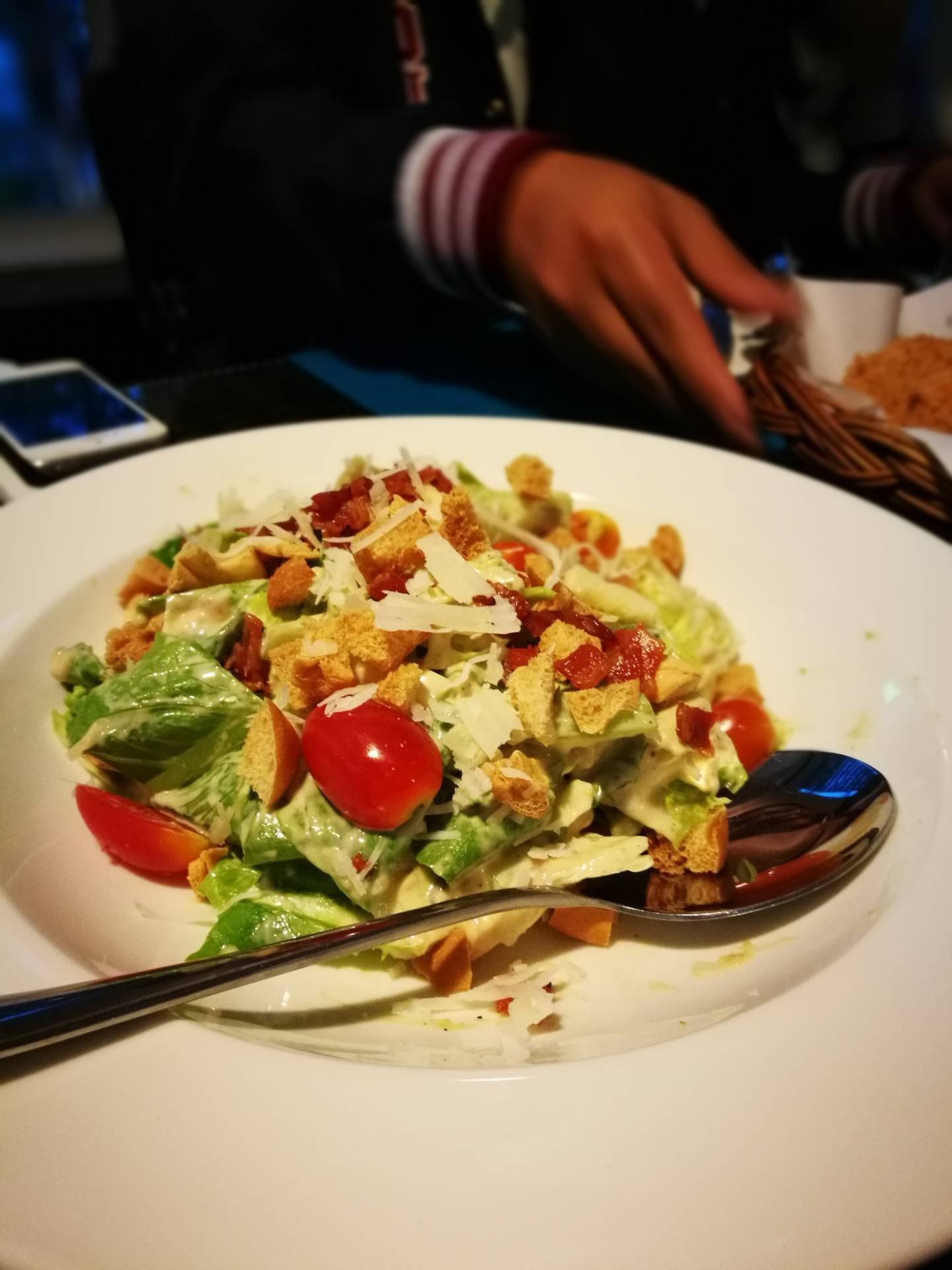 รีวิว Faroh House Restaurant & Wine - เสต๊กอร่อย ไวน์พร้อม บรรยากาศดี