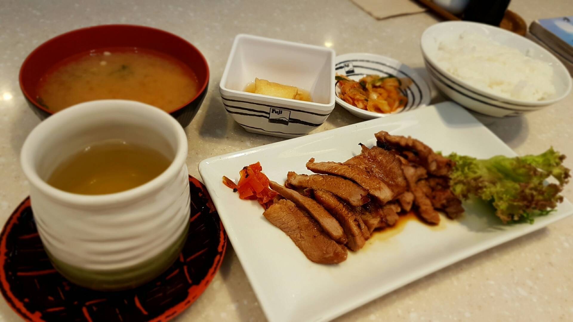 รีวิว Fuji Japanese Restaurant ร.พ กรุงเทพ - กลับสู่สามัญอาหารญี่ปุ่น