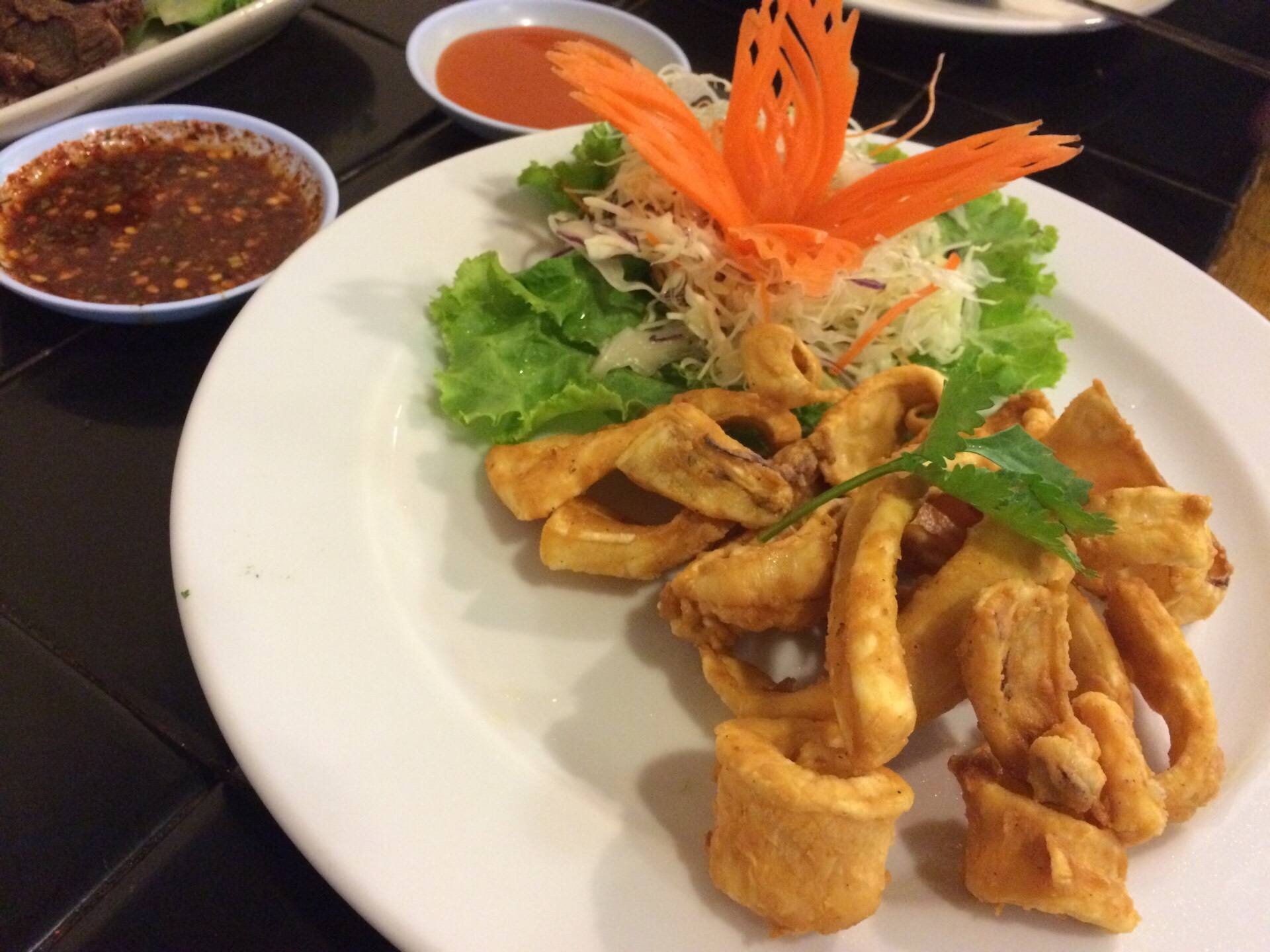 รีวิว Boss Seafood & Restaurant - ช้ามาก ยุงเยอะมาก