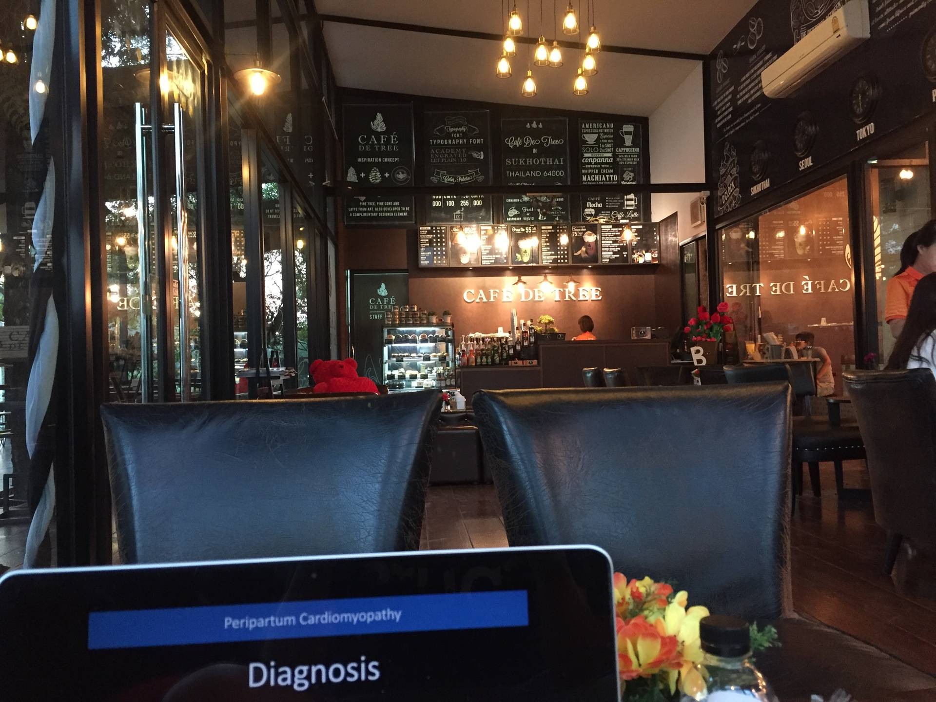 รีวิว Cafe De Tree - คาเฟ่สุดเก๋ไก๋ในสุโขทัย