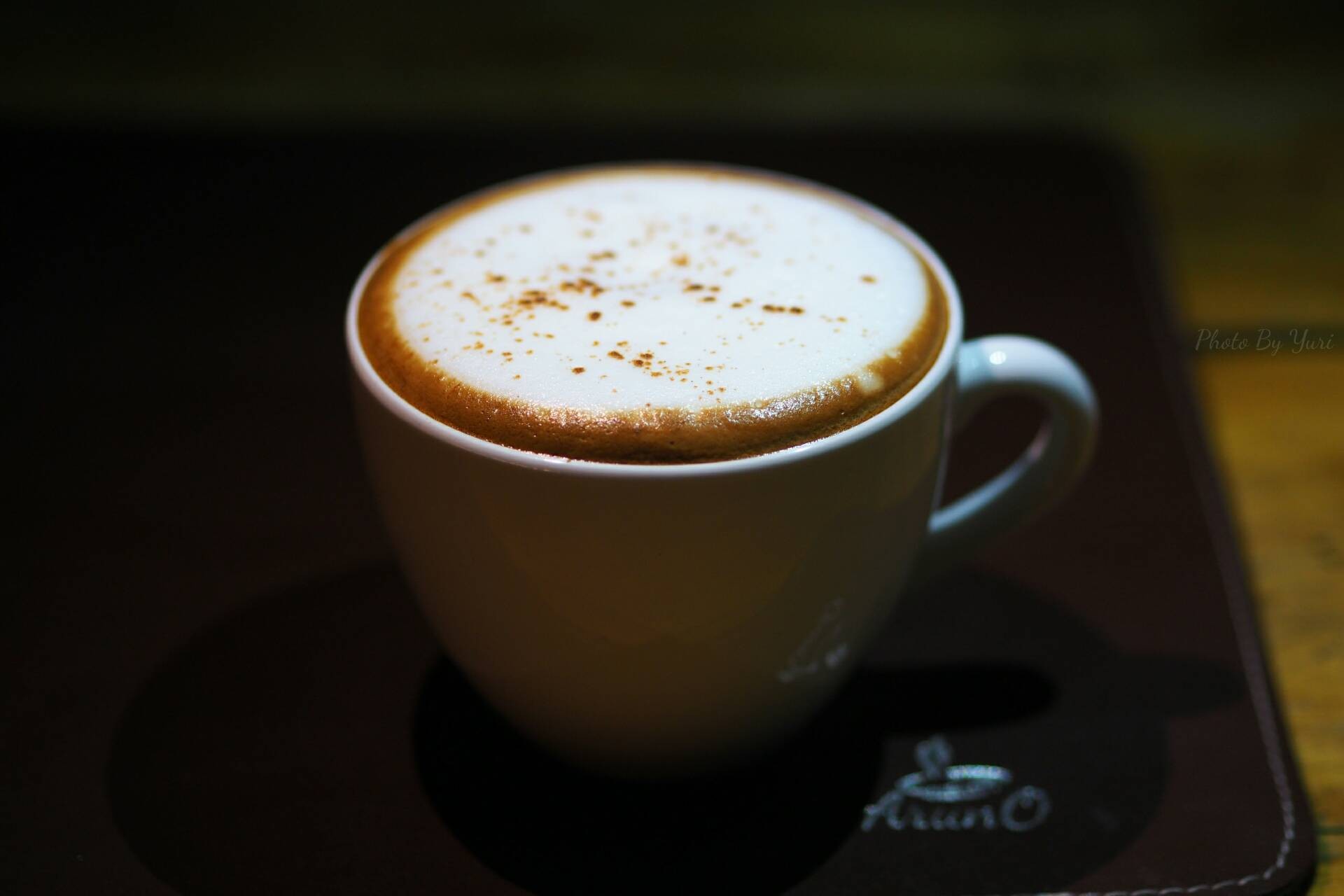 คาปูชิโนร้อน • 45 บาท ร้าน Hangout by aruno Box Space รัชโยธิน - Wongnai