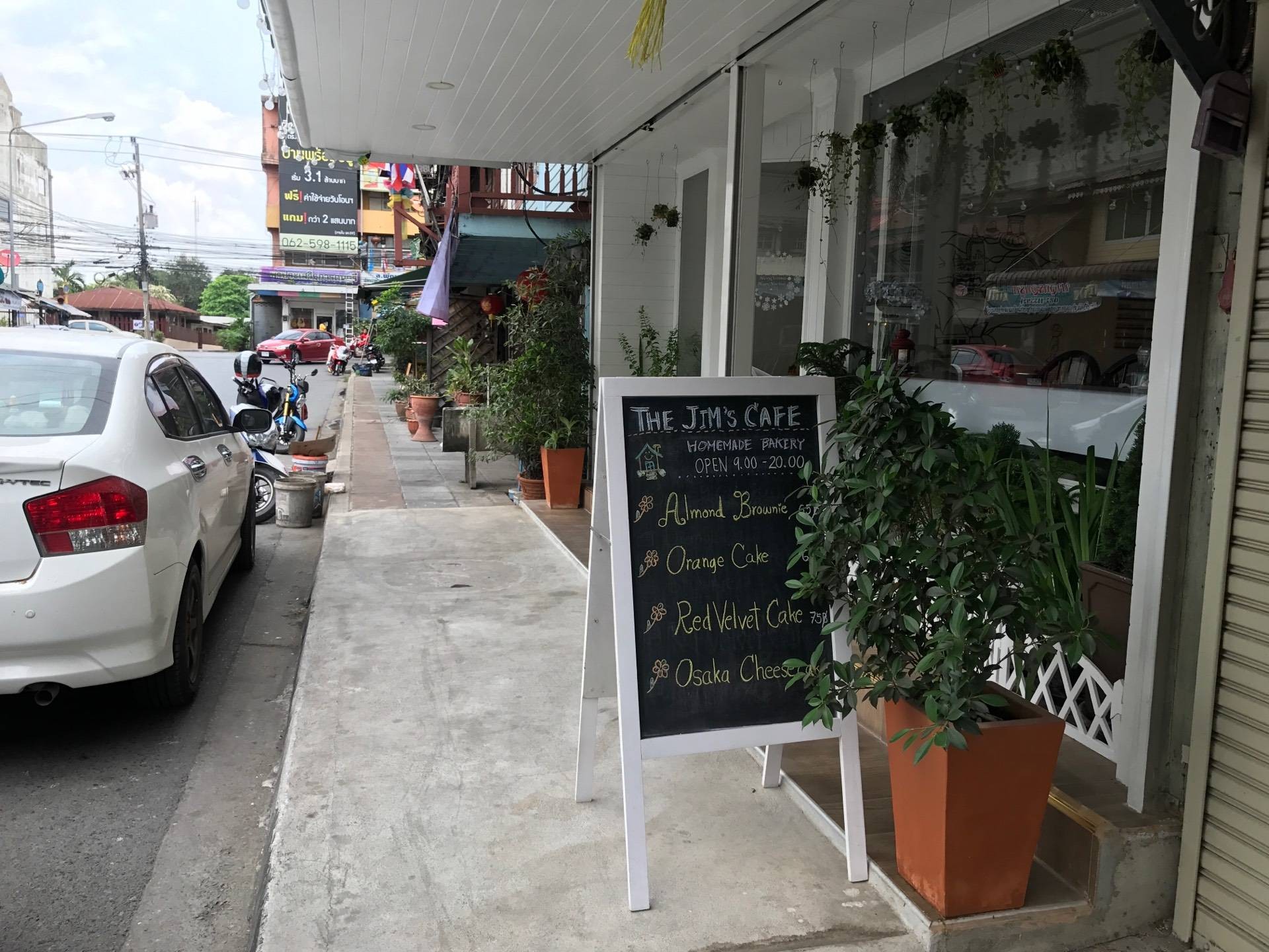 รีวิว The Jim's Cafe - กาแฟดี เบเกอรี่อร่อย ร้านเล็กๆ นั่งสบาย ตกแต่งสวย