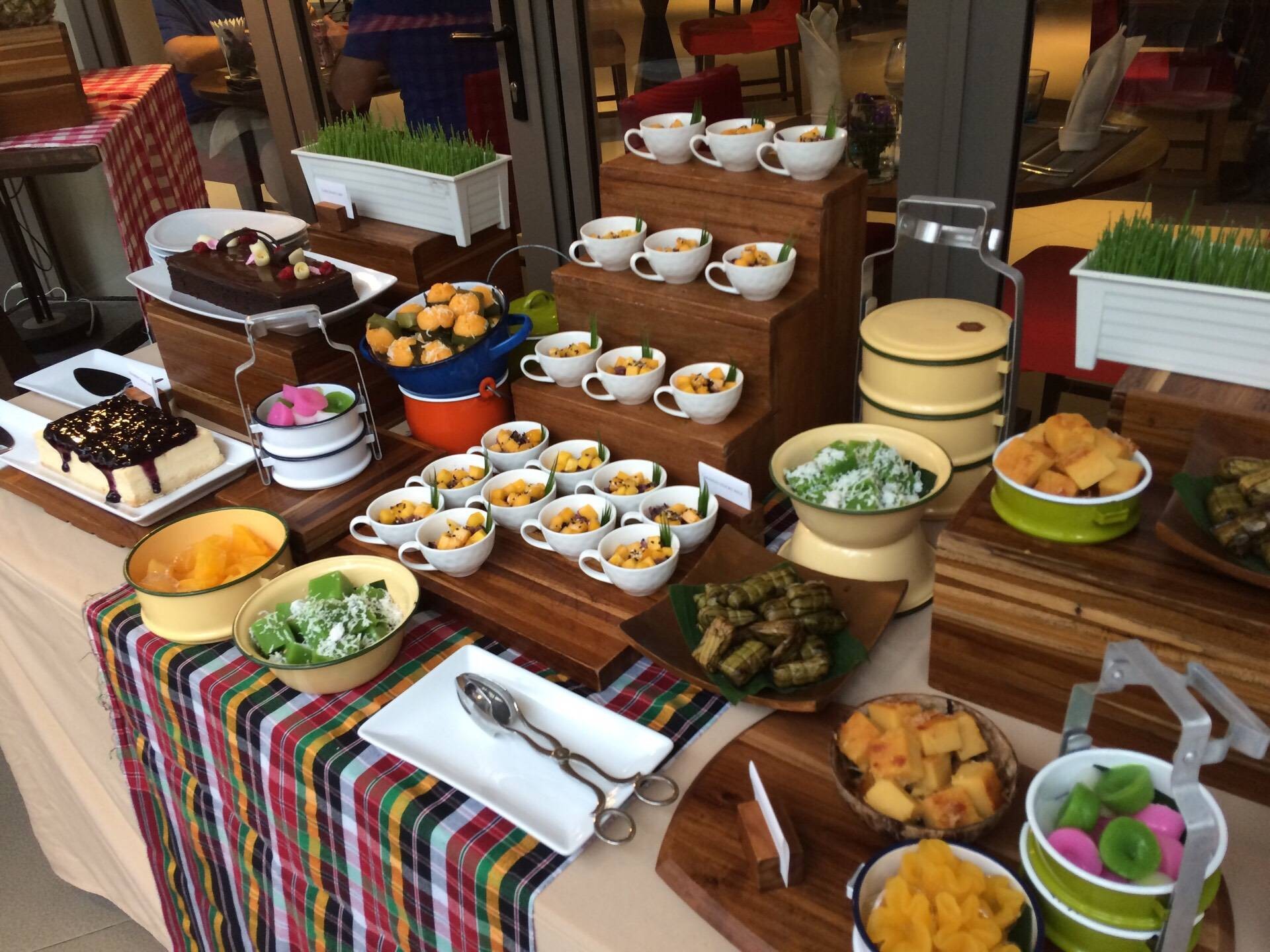 รีวิว Bubbles Restaurant - Phuket Night's Market Buffet บุฟเฟ่ต์อาหาร ...