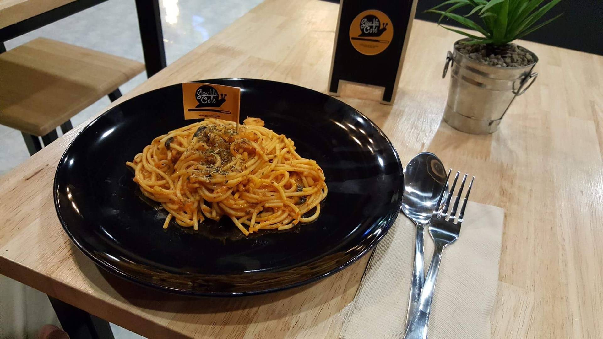 รีวิว Slow Life Café - ร้านคาเฟ่บรรยากาศดี นั่งสบายๆ สไตล์slow life ...