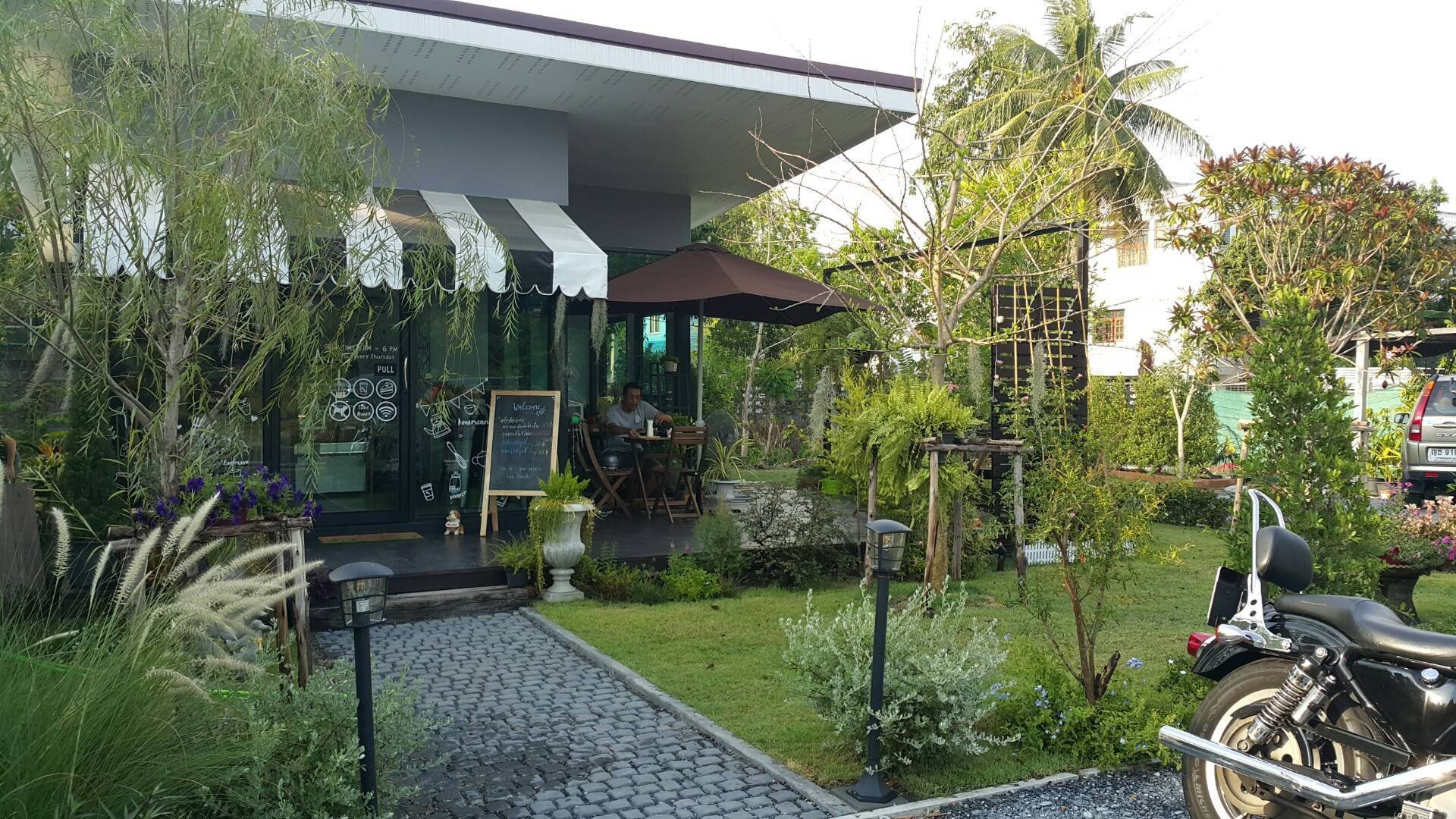 รีวิว Cozy Summer Cafe - cozy sweet จิบกาแฟในมุมสงบ ส่วนตัว