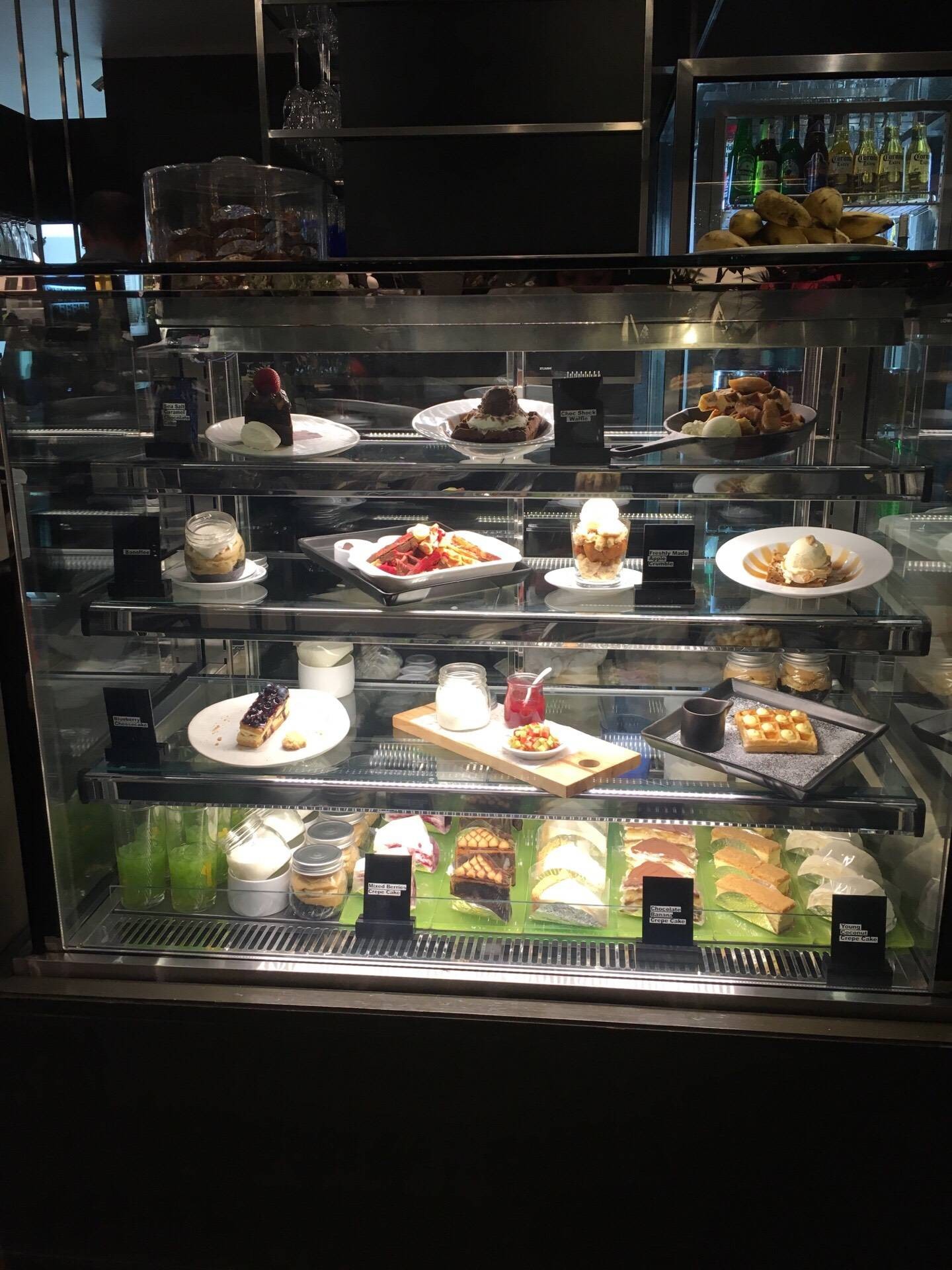 รีวิว Greyhound Café เซ็นทรัล ชิดลม - You Are What You Eat! - Wongnai