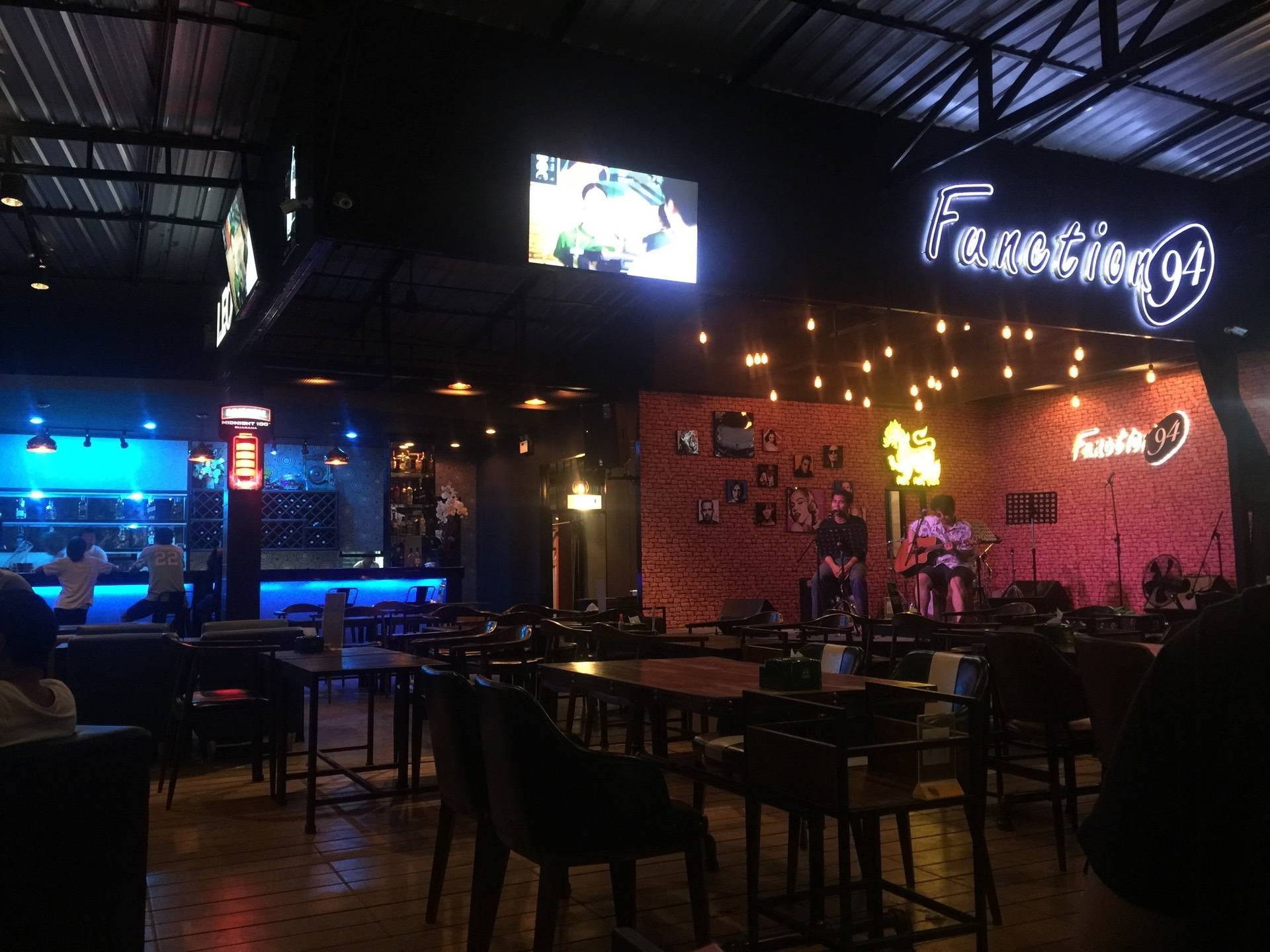 ร้าน Function 94 Pub & Restaurant | รีวิวร้านอาหาร