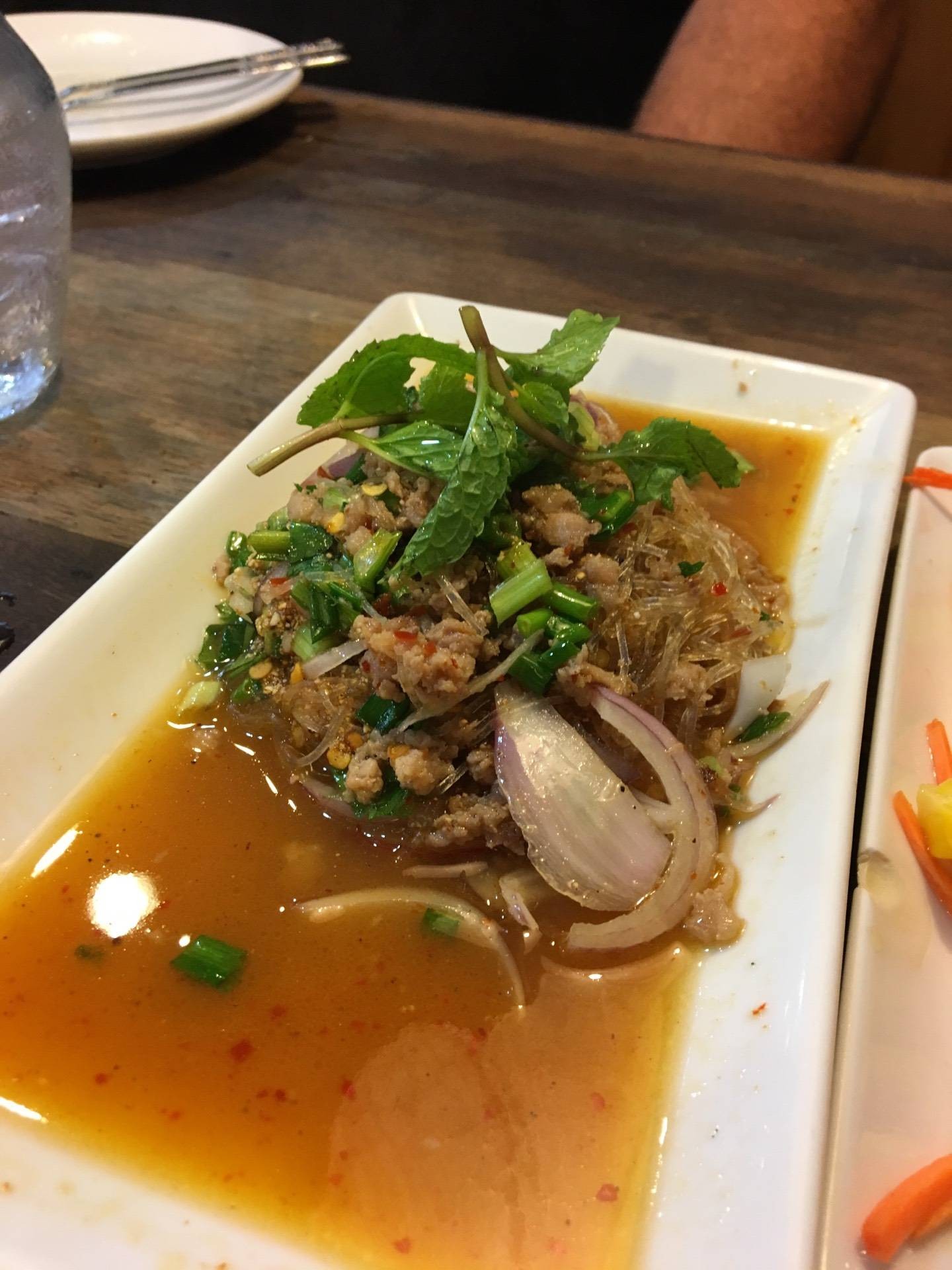 รีวิว Zaab Eli (แซ่บอีลี่) สีลมคอมเพล็กซ์ - มาแซ่บกันอีกรอบจ้า