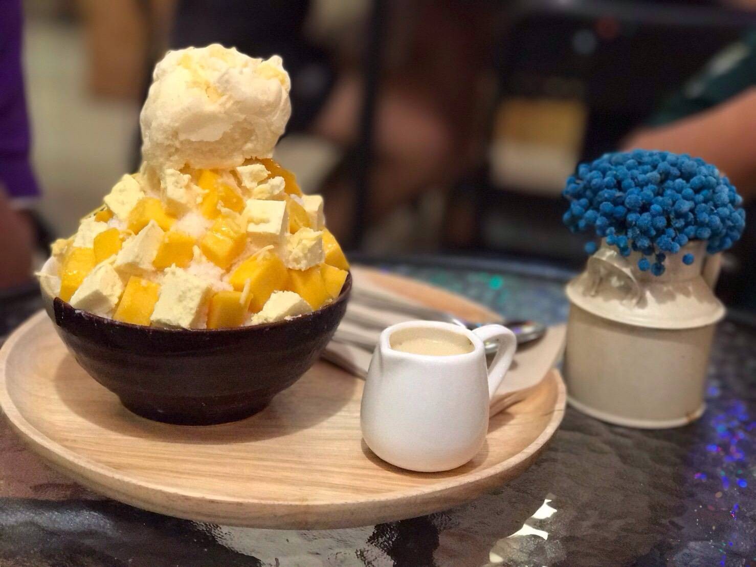 รีวิว Snow Bingsu - อร่อยมาก มะม่วงชีสเค้กบิงซู กินแล้วรู้สึกสดชื่น