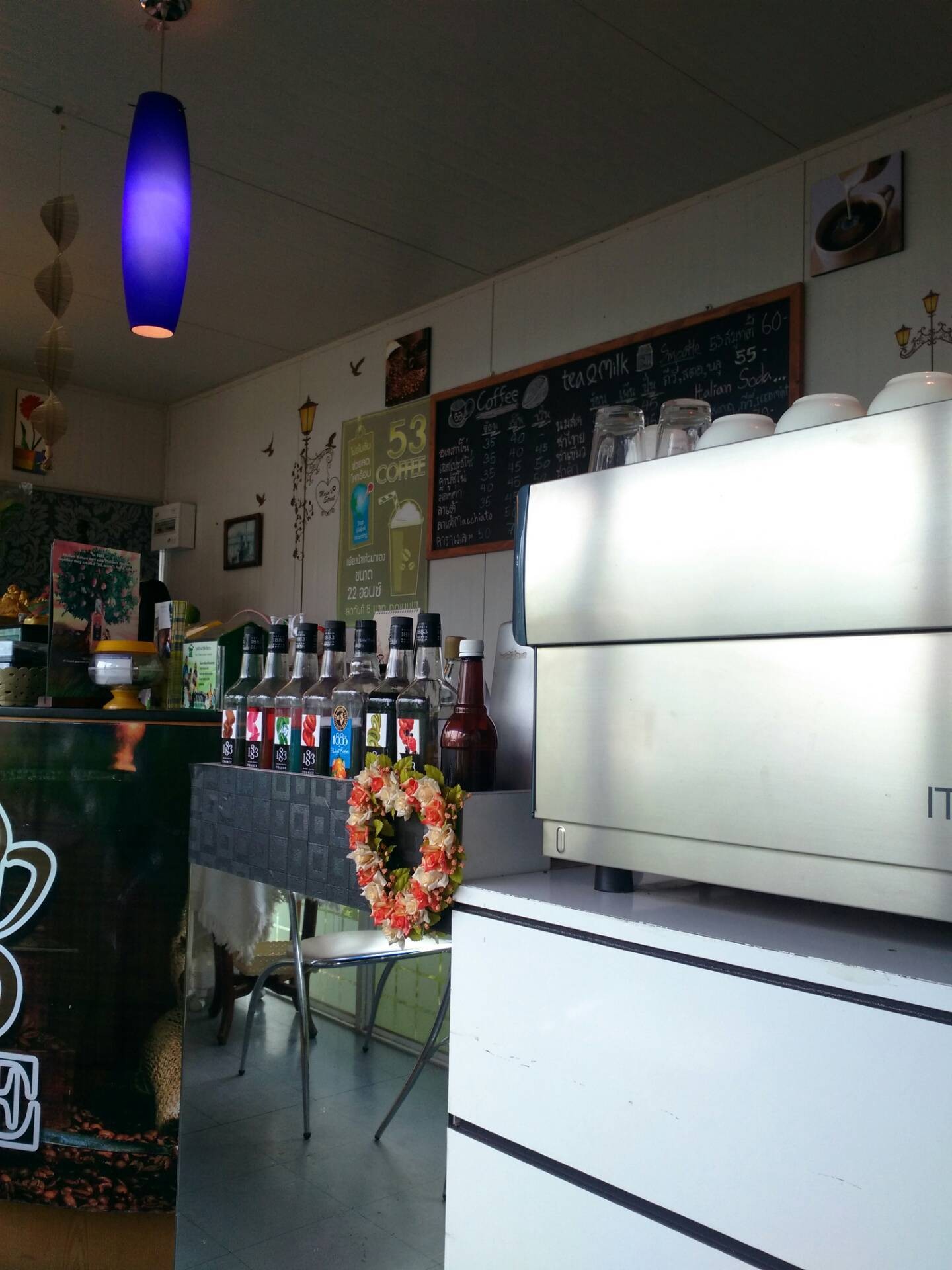 รีวิว 53 Coffee - นั่งสบาย แอร์เย็นๆในวันที่ร้อนๆ