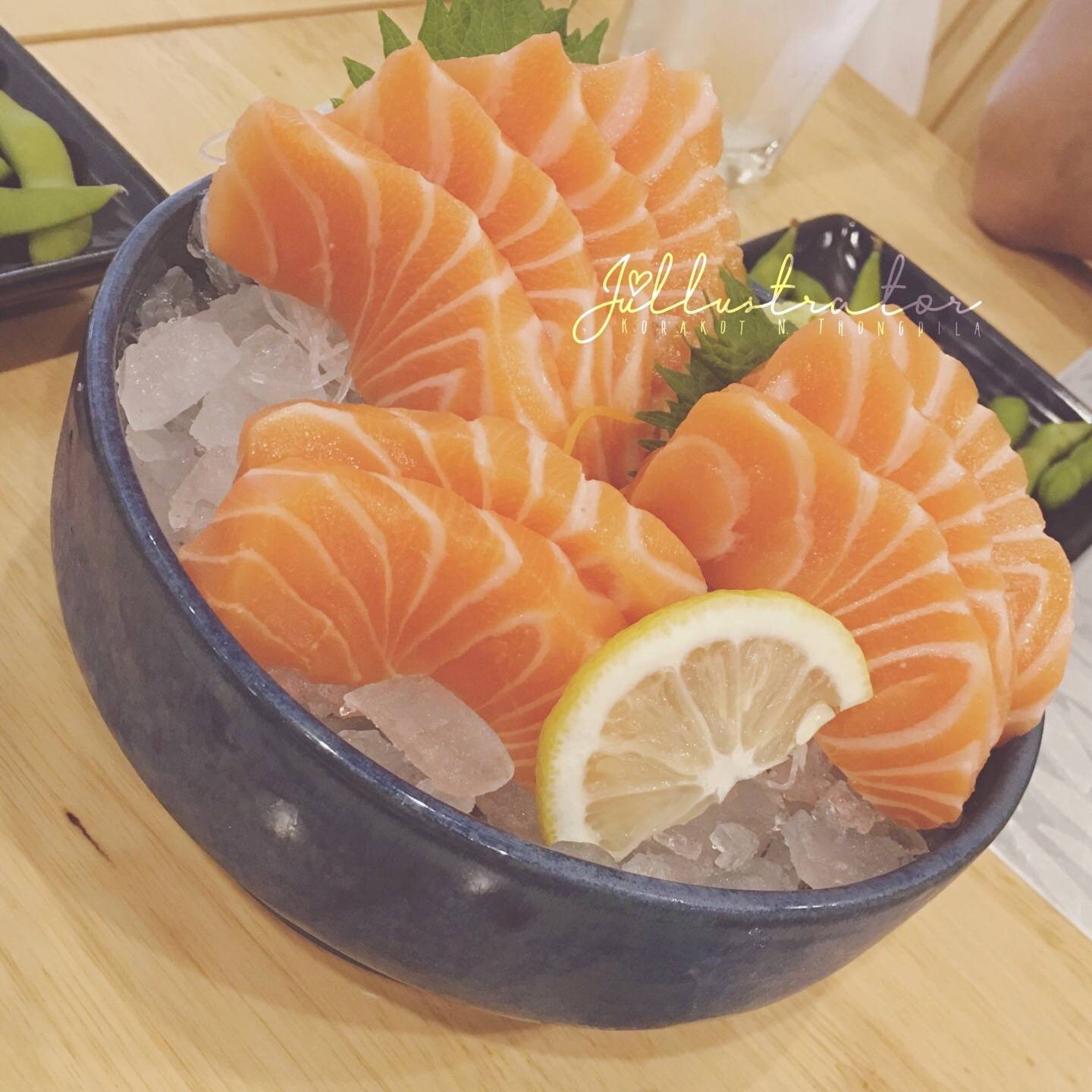 รีวิว Fin Sushi เทอร์มินอล 21 โคราช - แซลมอนซาซิมิชิ้นหนาดี