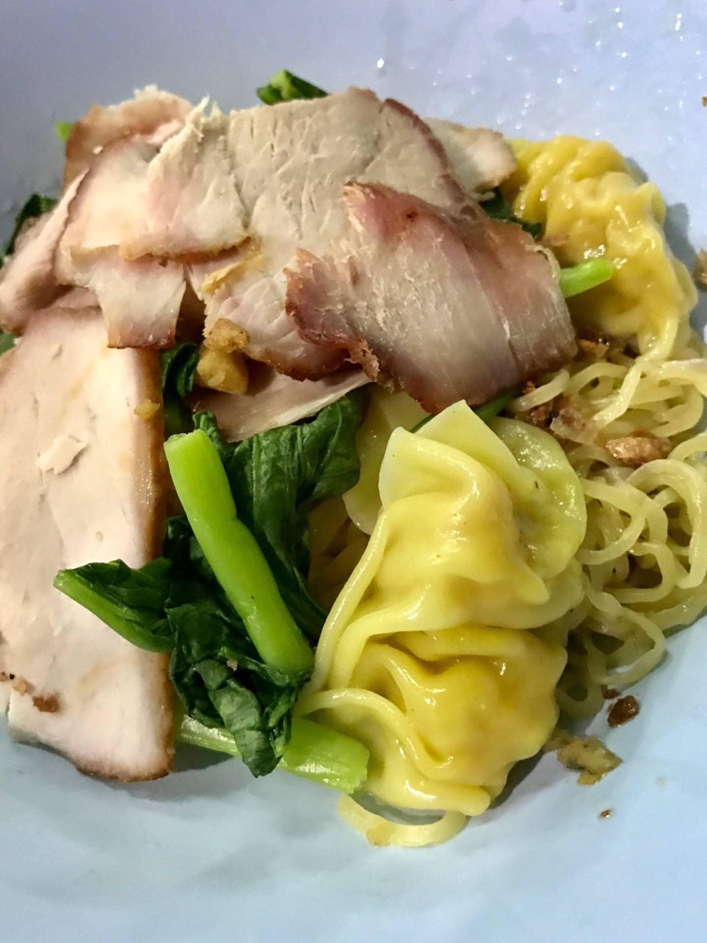 บะหมี่เกี๊ยวหมูแดง ร้าน ช. บะหมี่เกี๊ยวหมูแดง รามคำแหง 118