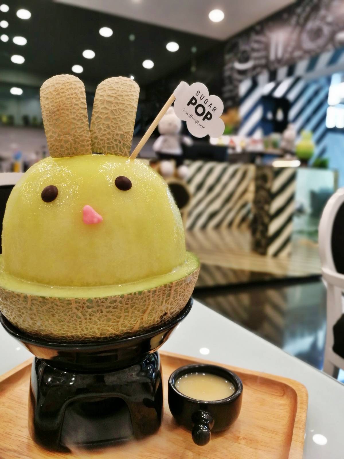 รีวิว Sugar Pop Cafe - Bingsu Melon น้องกระต่าย น่ารักสุดๆ