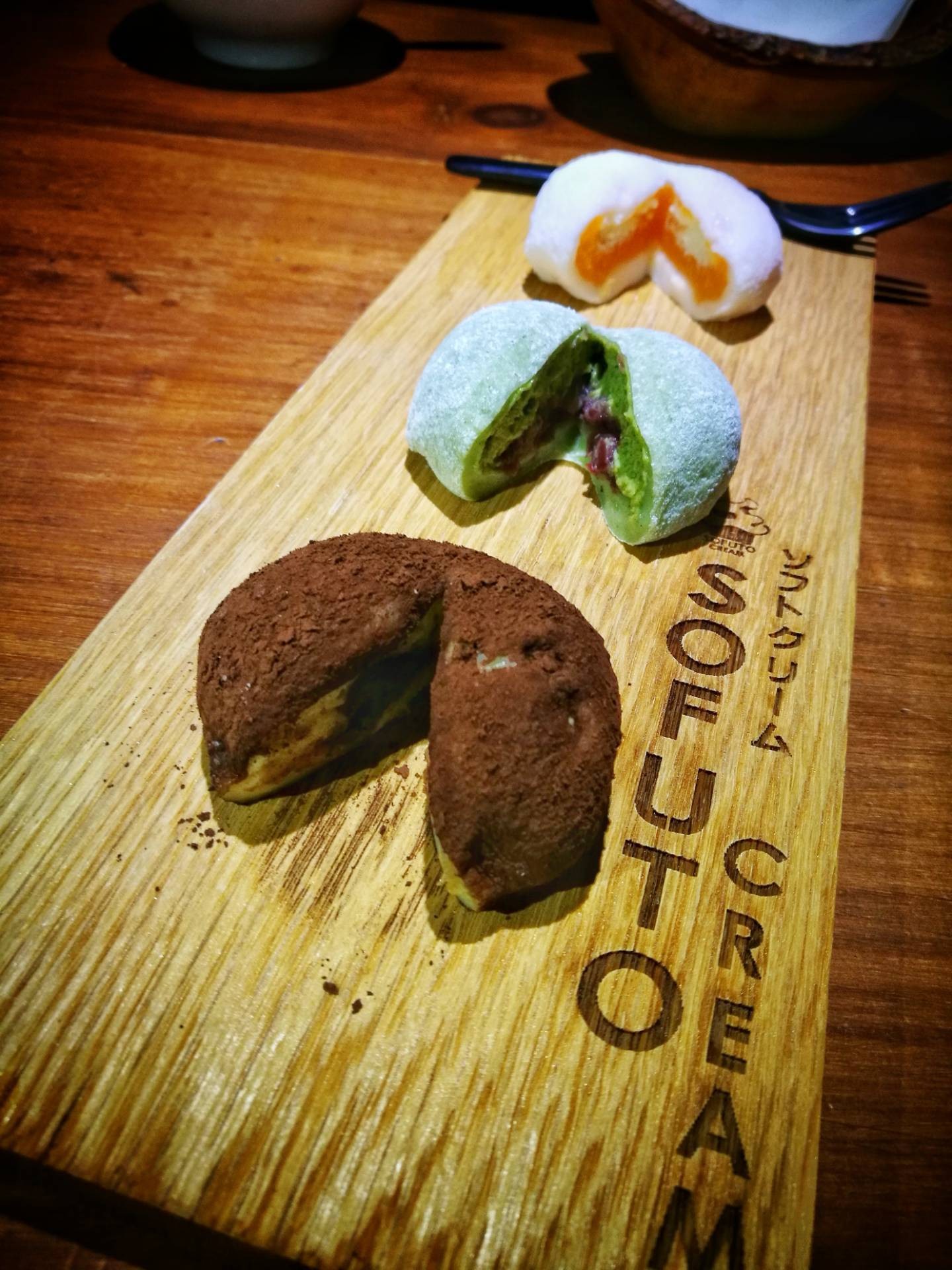 รีวิว Sofuto Cream หลัง มช. - โมจิอร่อย ไอติมอร่อย บรรยากาศเงียบสงบดี พนักงานยิ้มแย้ม