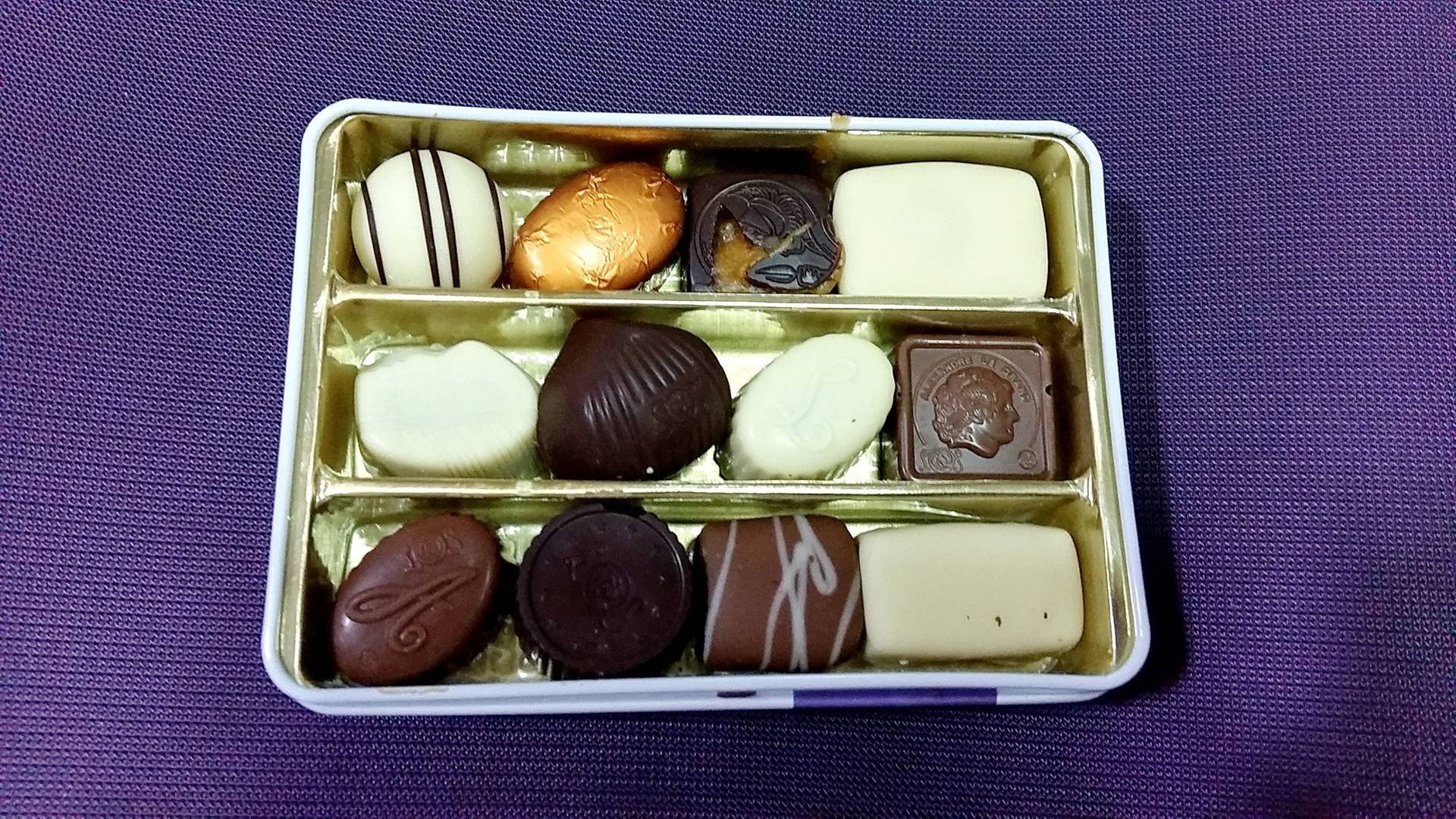 รีวิว Leonidas Ieper (Ypres) - The Belgian Chocolate Trail : Leonidas